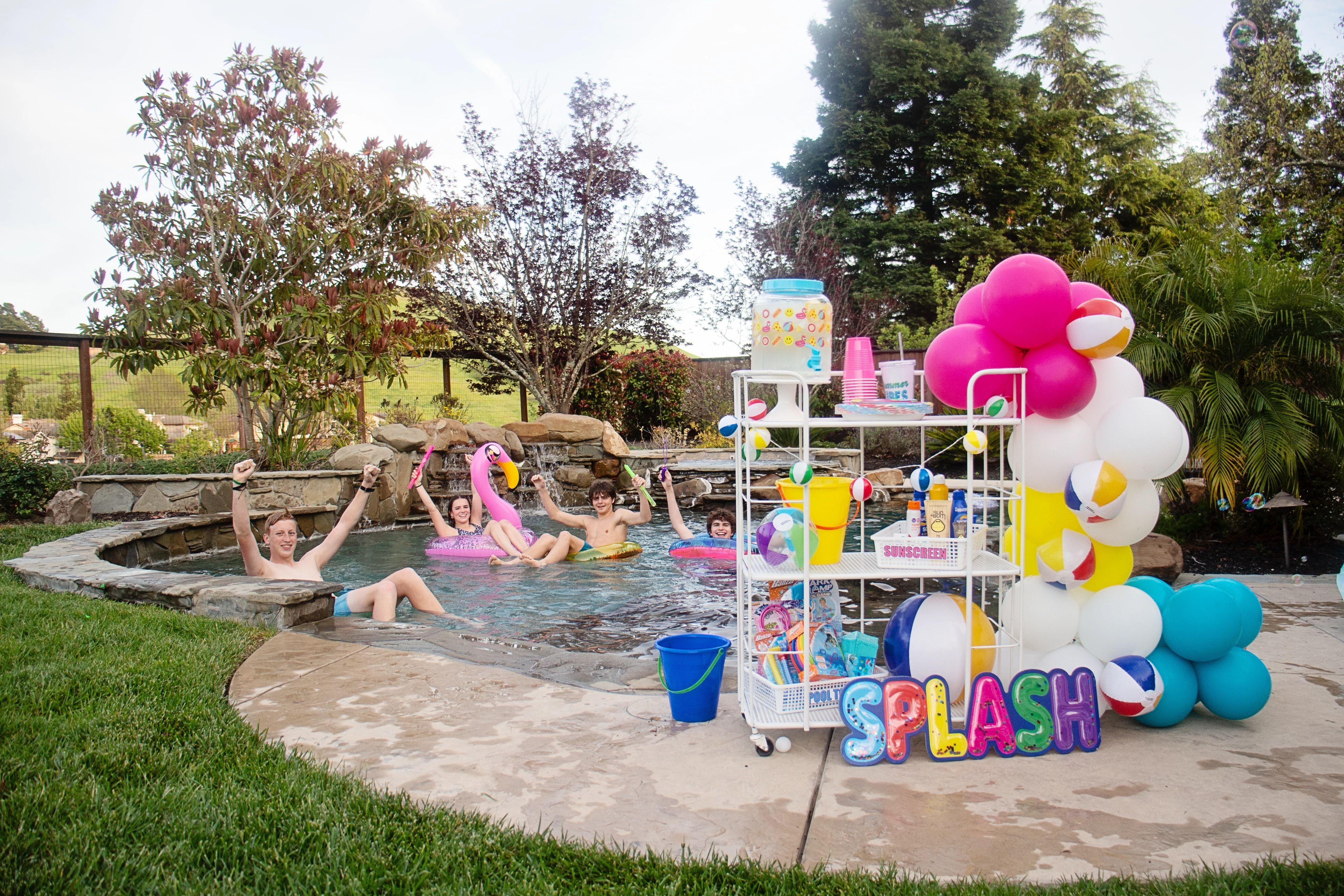 4 Summer Party Theme Ideas | Party City