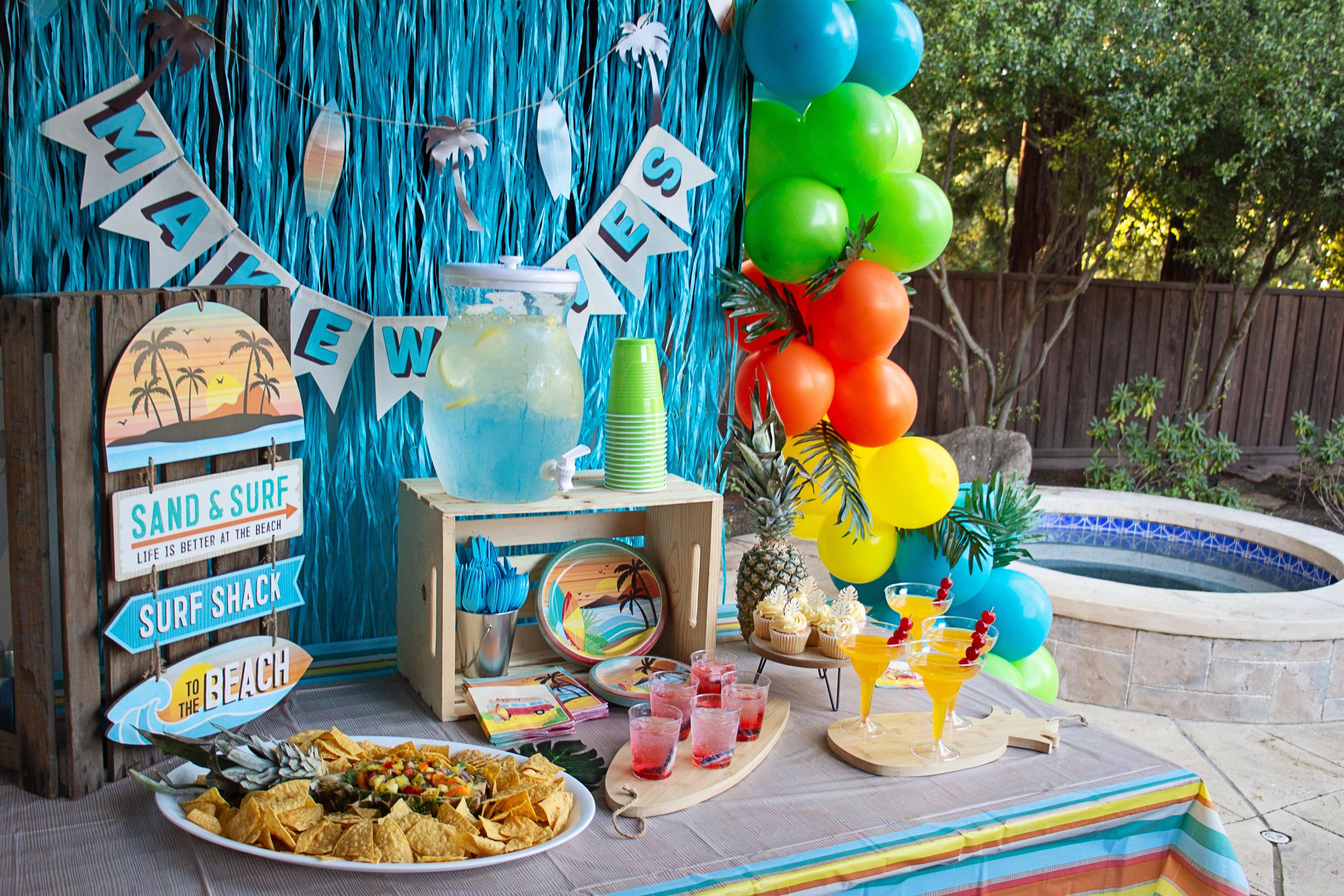 Tropical Party Set Up | Party City