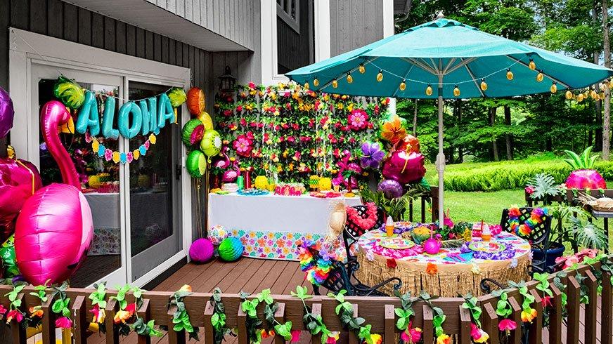 Backyard Barbeque Ideas | Party City