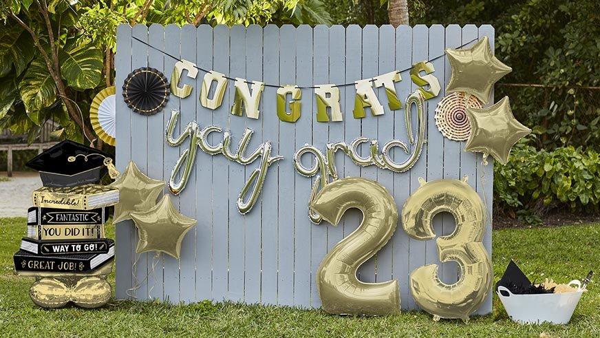 12 Black, White, & Gold Grad Party Ideas | Party City