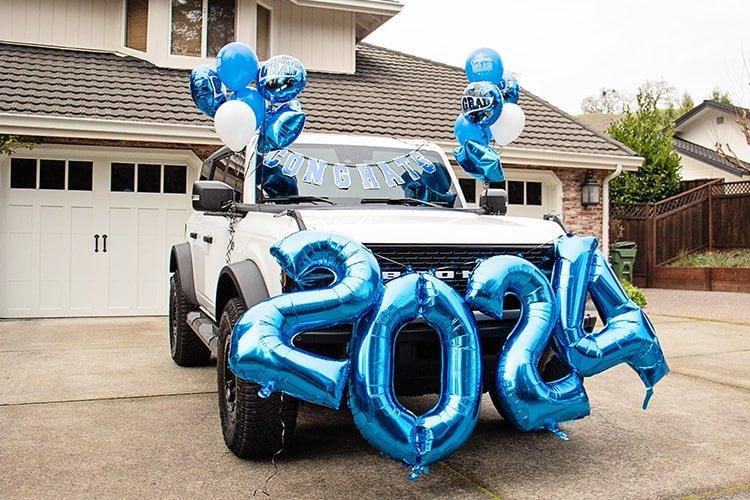 Graduation Balloon Décor Ideas | Party City