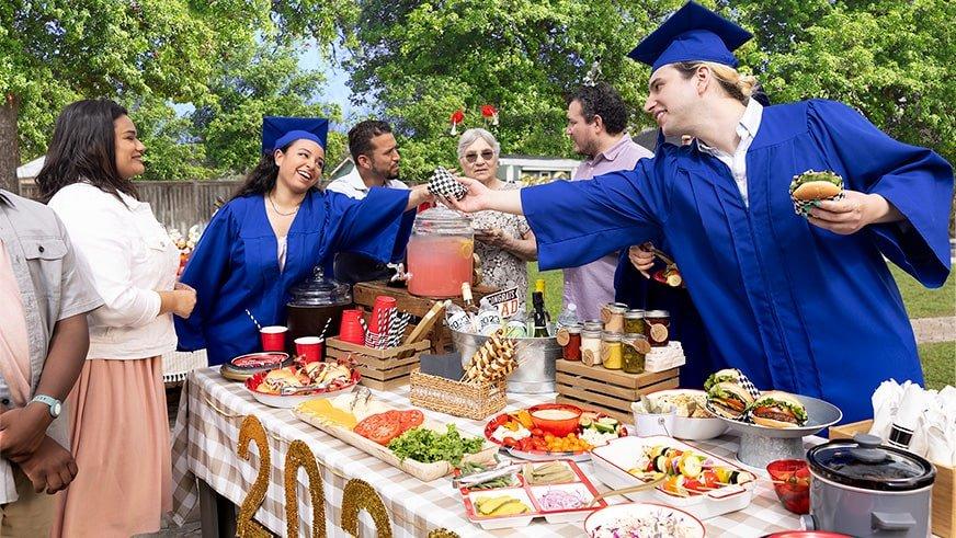Outdoor Graduation Party Games