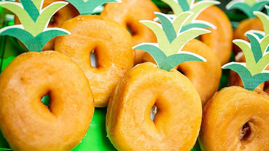 25 Luau (Hawaiian) Birthday Party Ideas for Kids | Party City 25 Luau (Hawaiian) Birthday Party Ideas for Kids | Party City