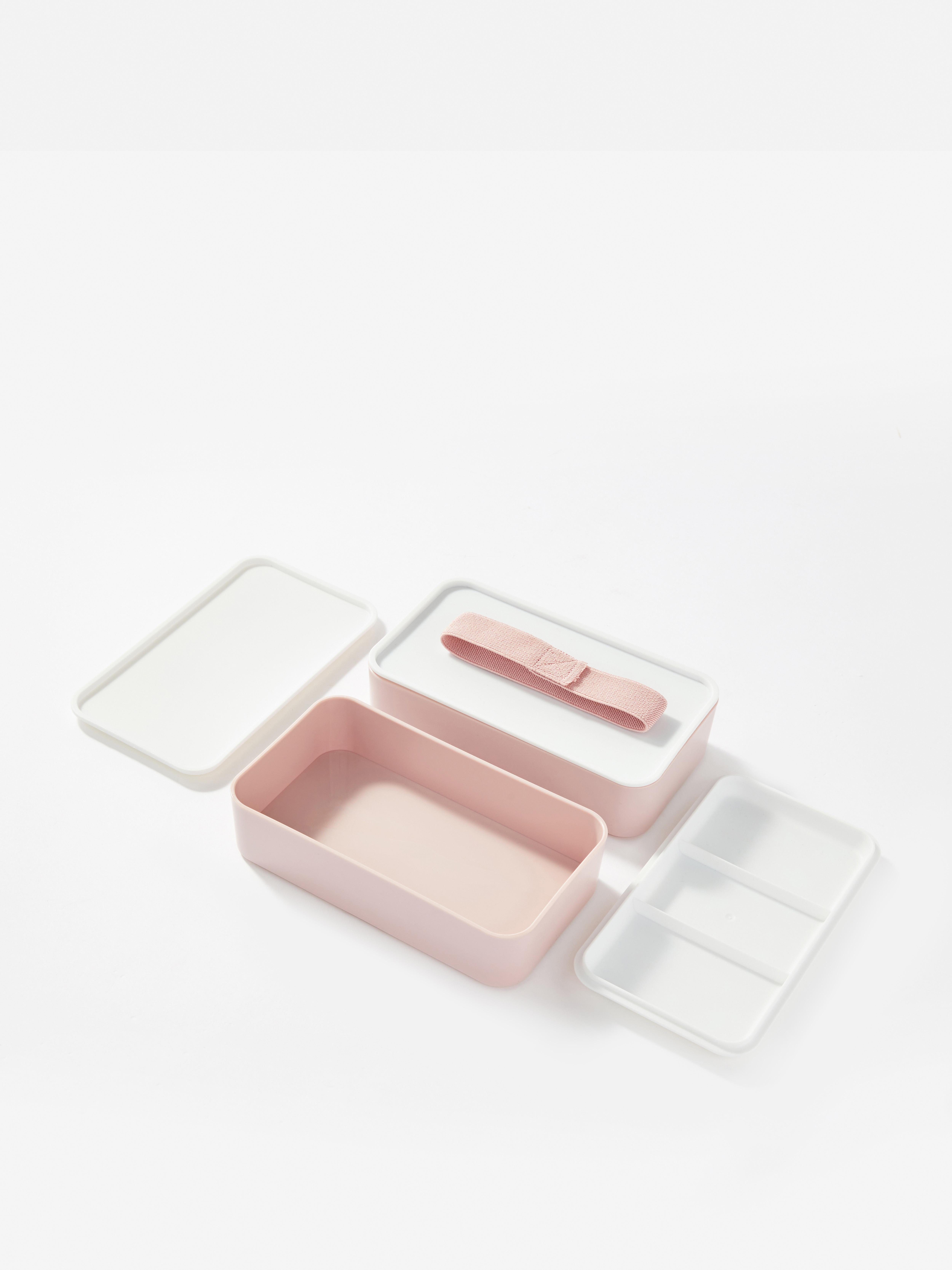 Plates, Bows and Dishes | Primark