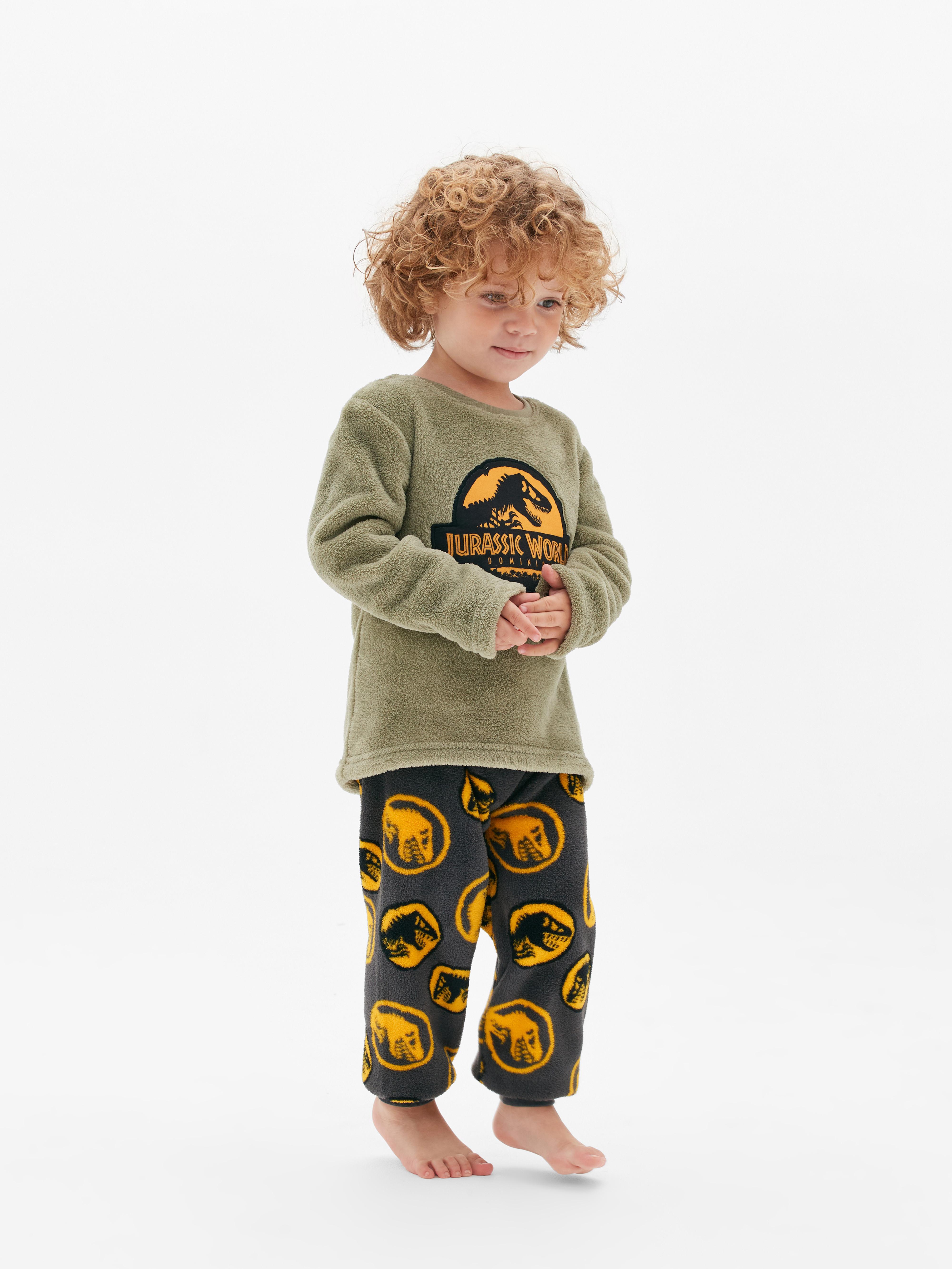 Boys' Pyjamas and Nightwear | Boys' PJ shorts & Fleece PJs | Primark