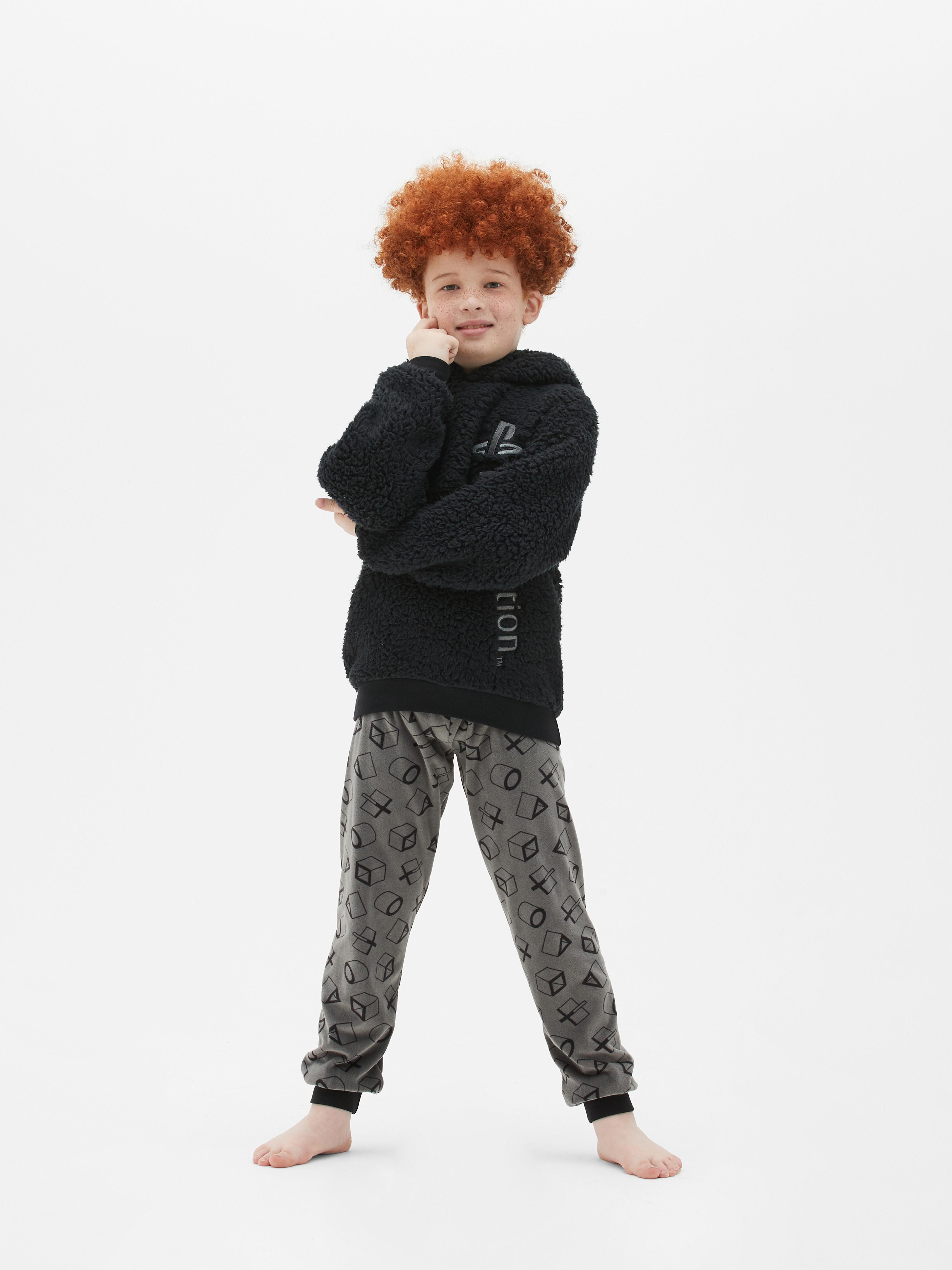 Boys' Pyjamas and Nightwear | Boys' PJ shorts & Fleece PJs | Primark