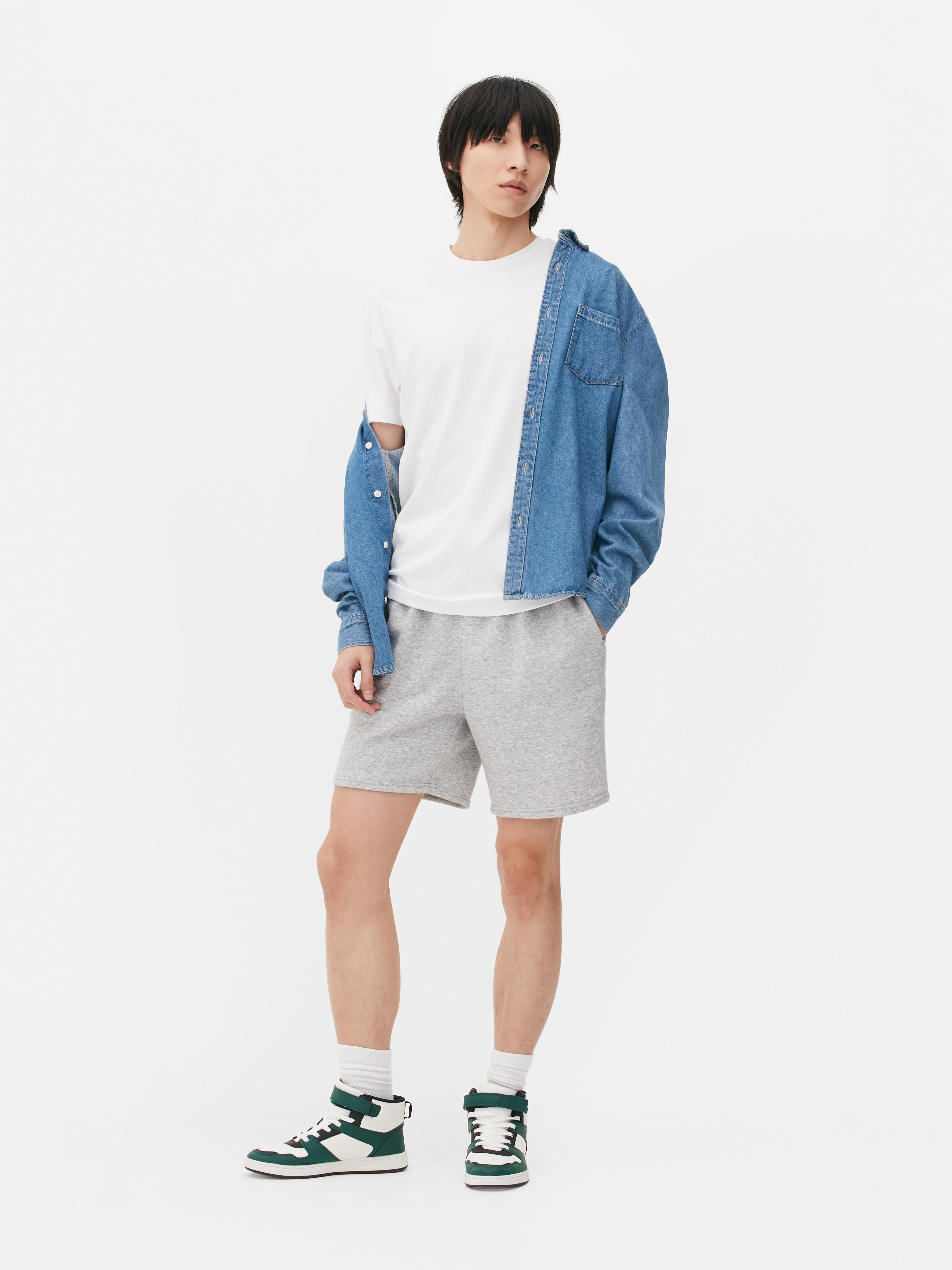 Marken-Collabs | Greggs, Stronghold und Stacey Solomon Merch | Primark