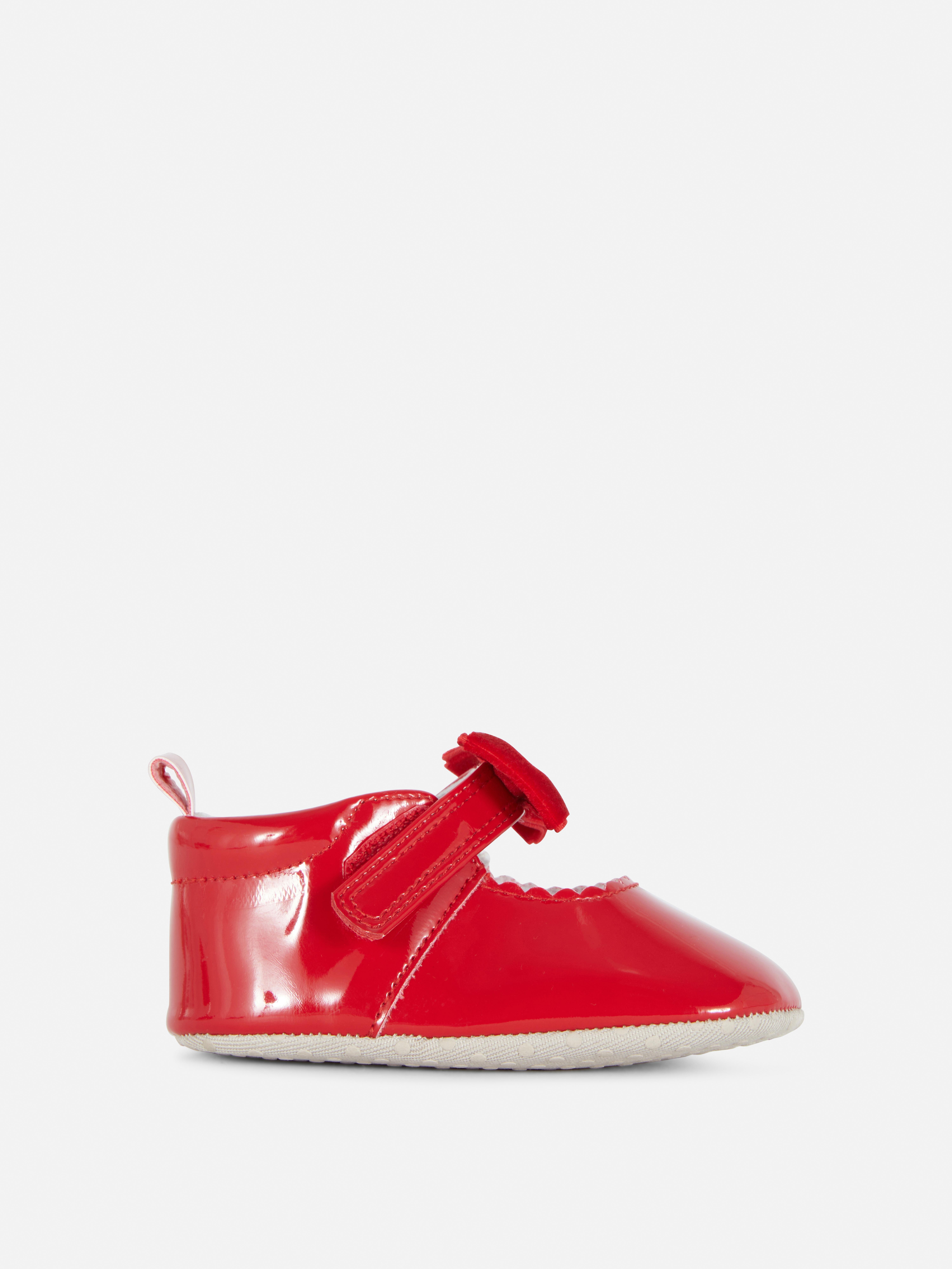 Sabrinas e sapatos rasos para menina bebé | Sabrinas | Primark