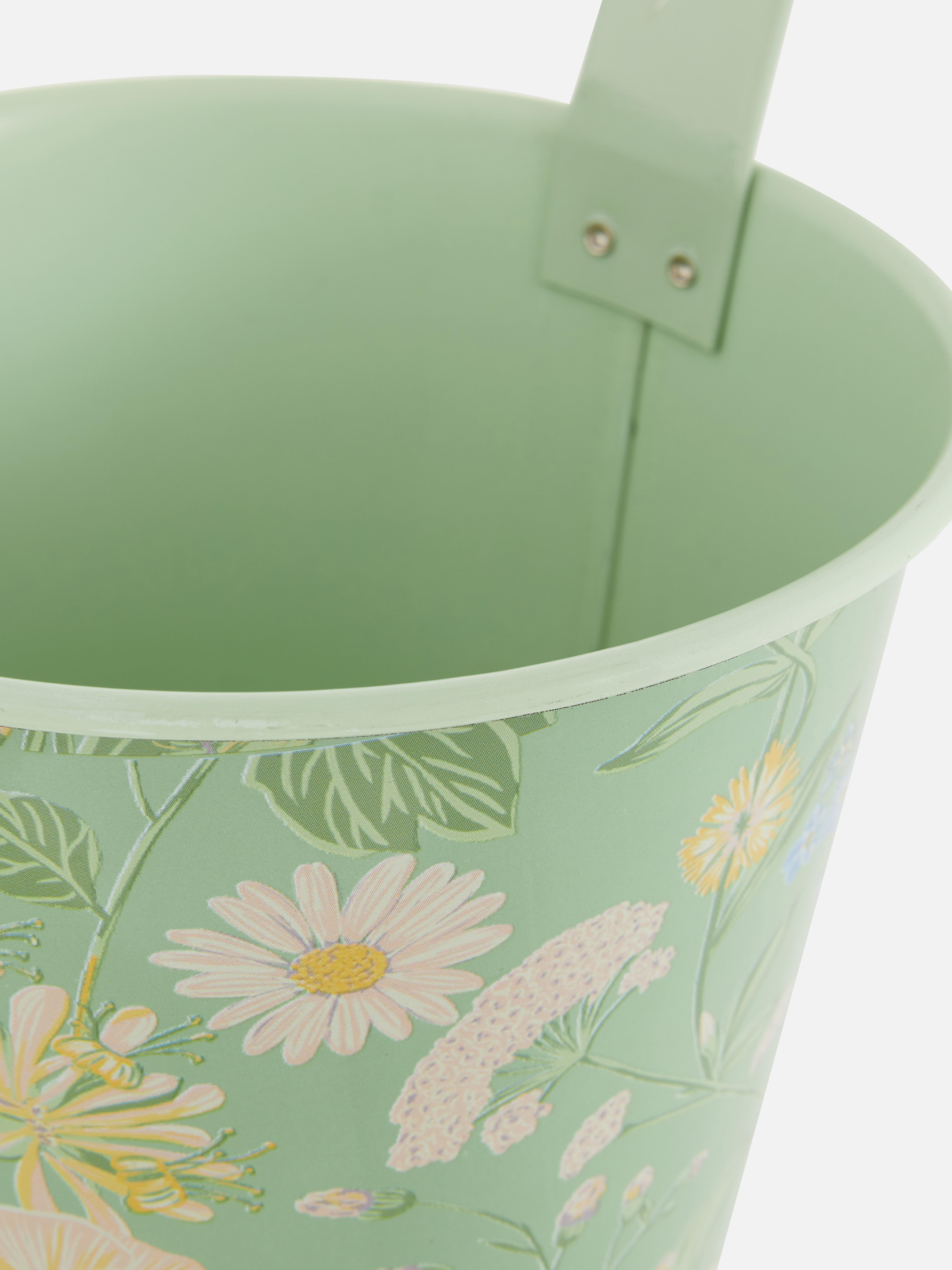 Cache-pot en métal à motif floral à suspendre - Vert | Primark