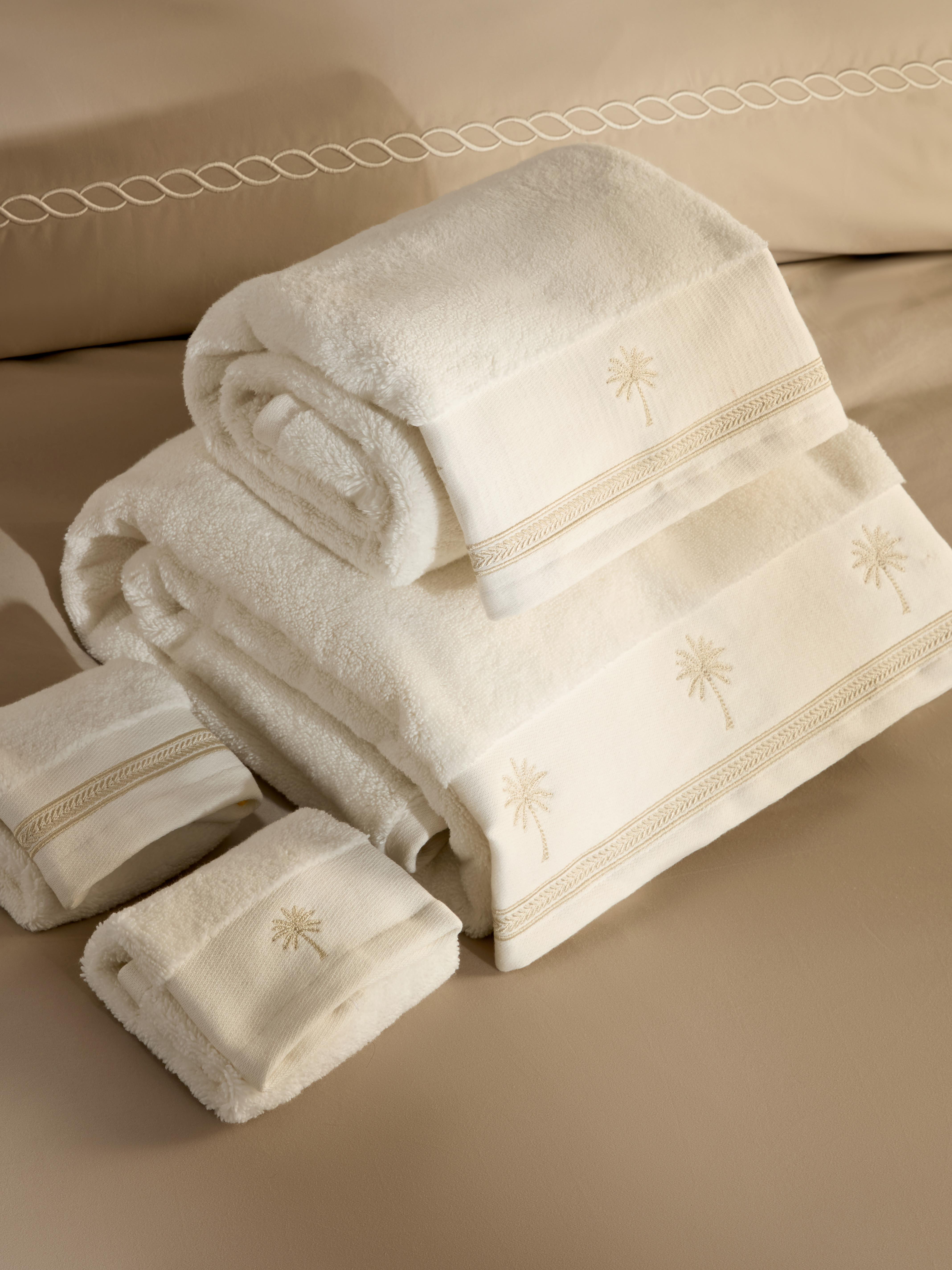 Ivory The Edit Palm Face Cloth | Primark