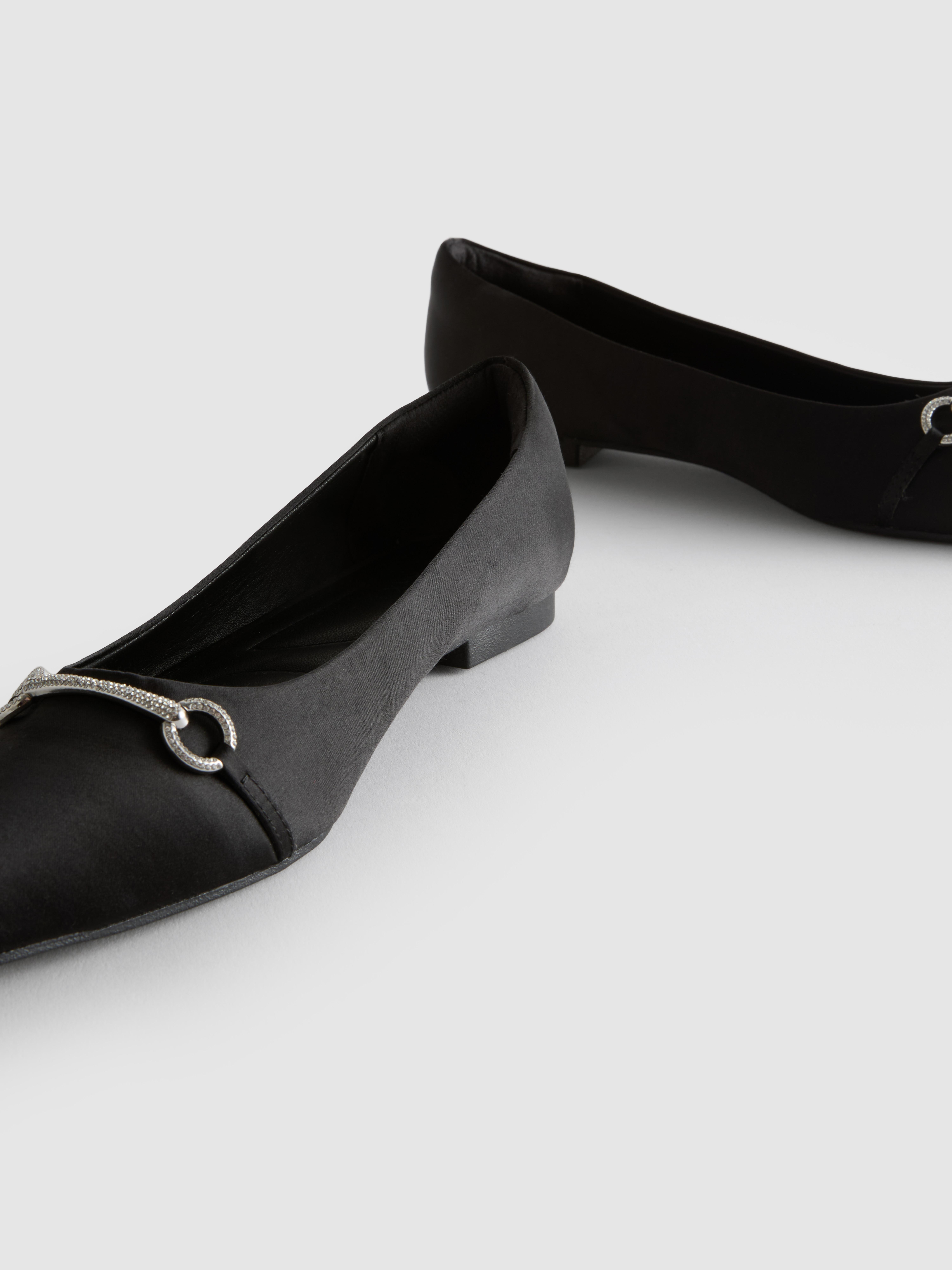 Ballerines pointues à mors - Noir - Femme | Primark