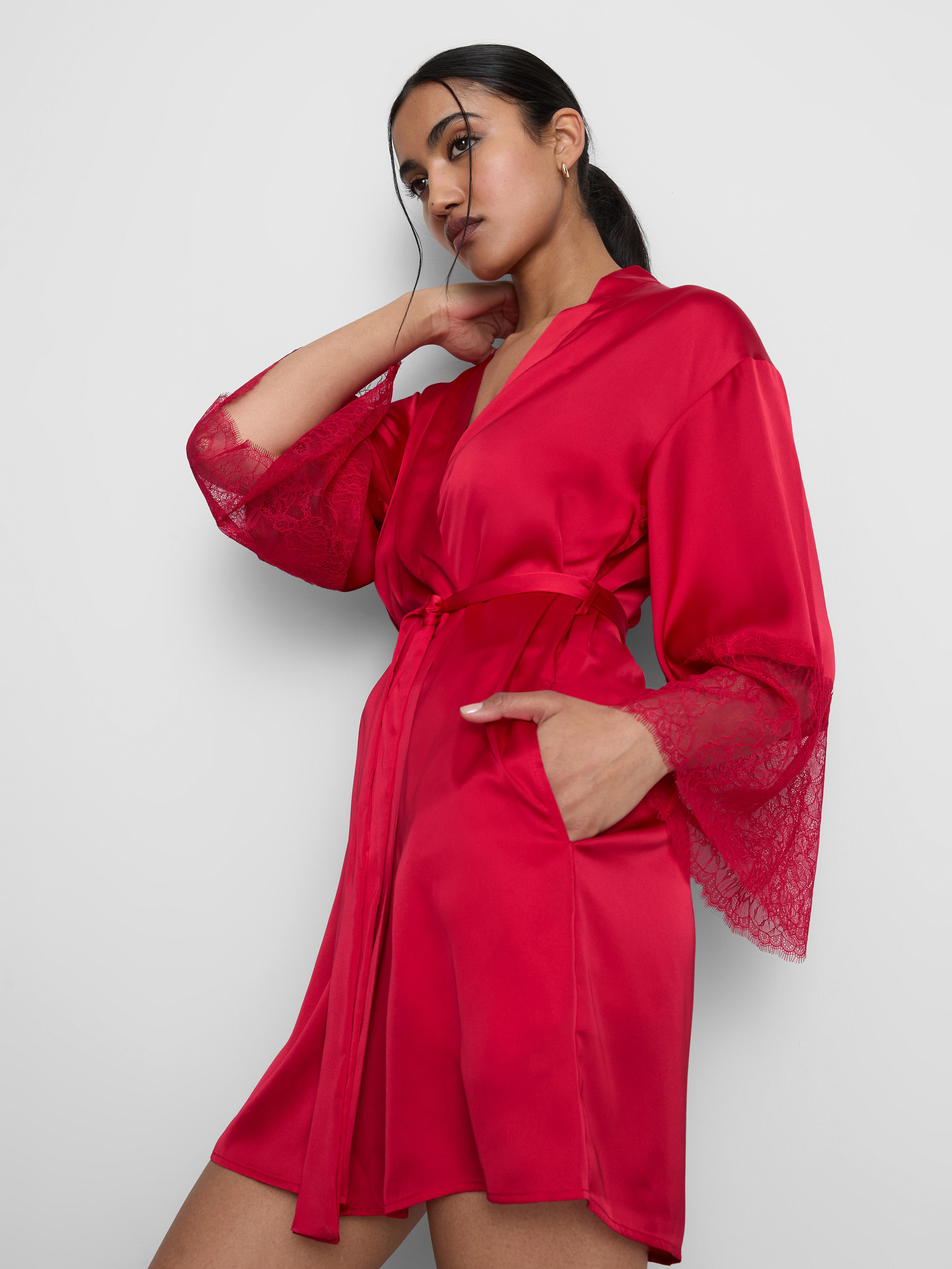 Peignoir en satin avec finitions en dentelle - Rouge - Femme | Primark