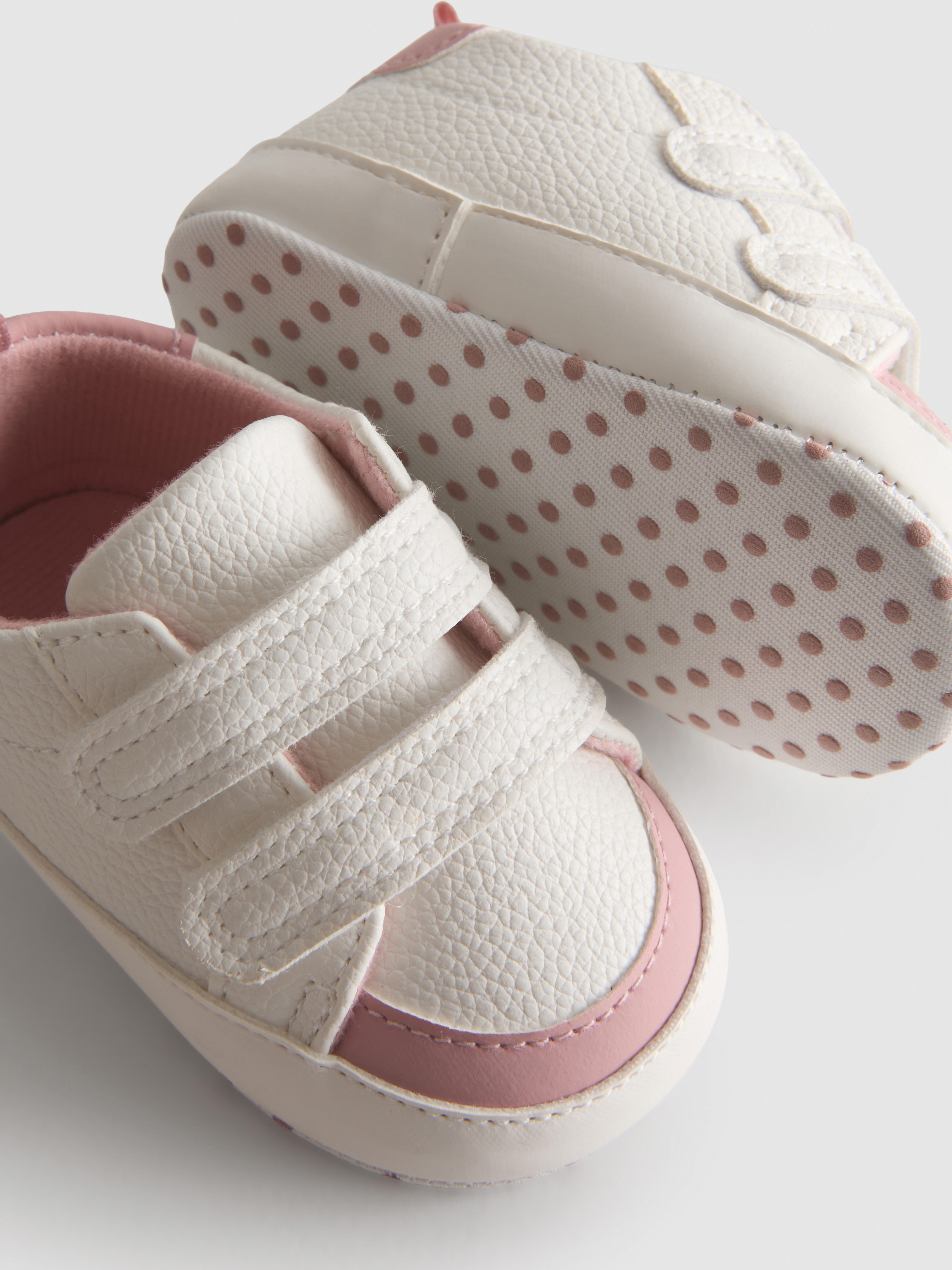 Baby Girls Light Pink 0-18mths | Newborn Low-Top Trainers | Primark