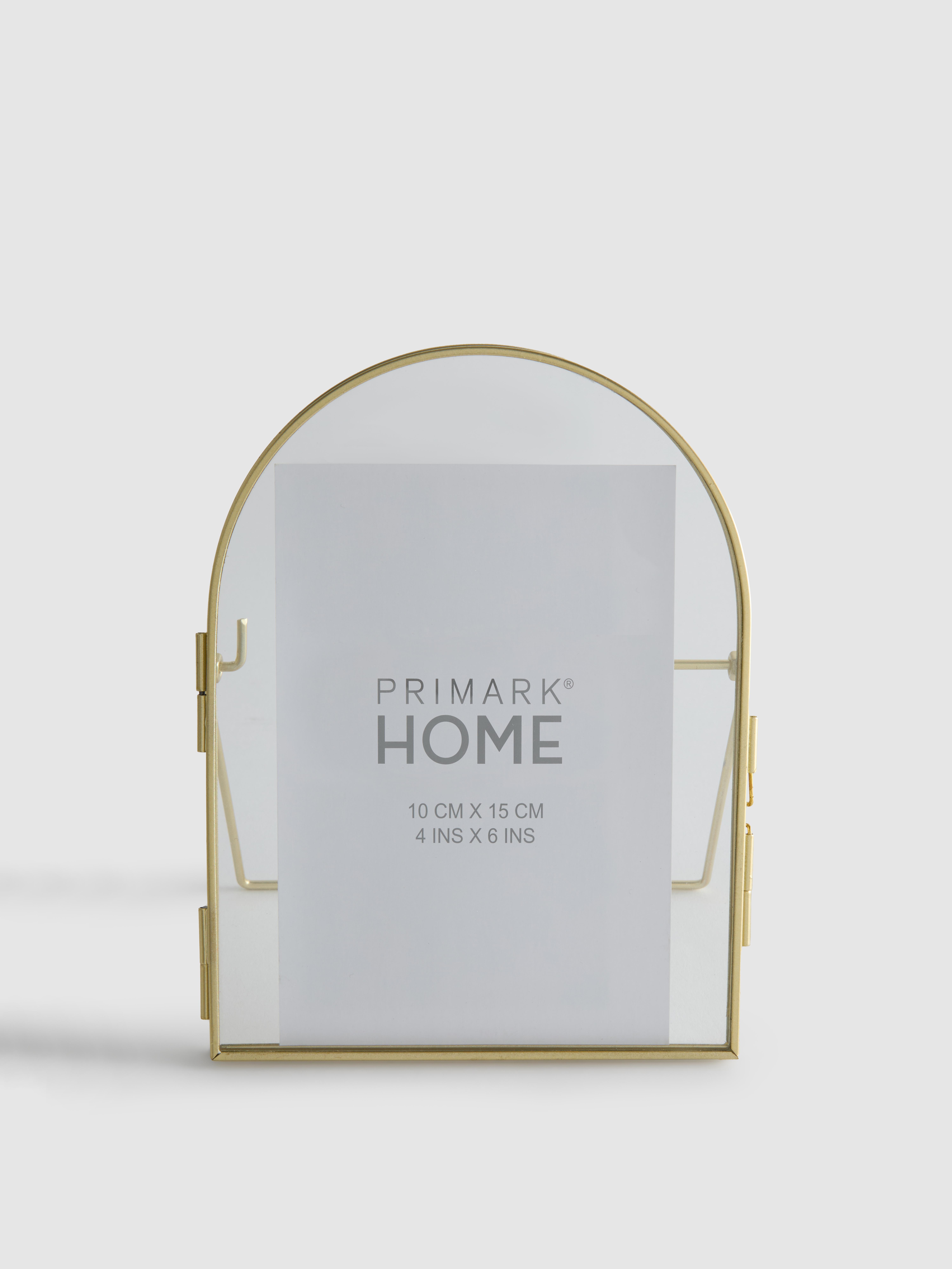 Gold Metal Arch Float Photo Frame | 10x15cm (4x6in) | Primark