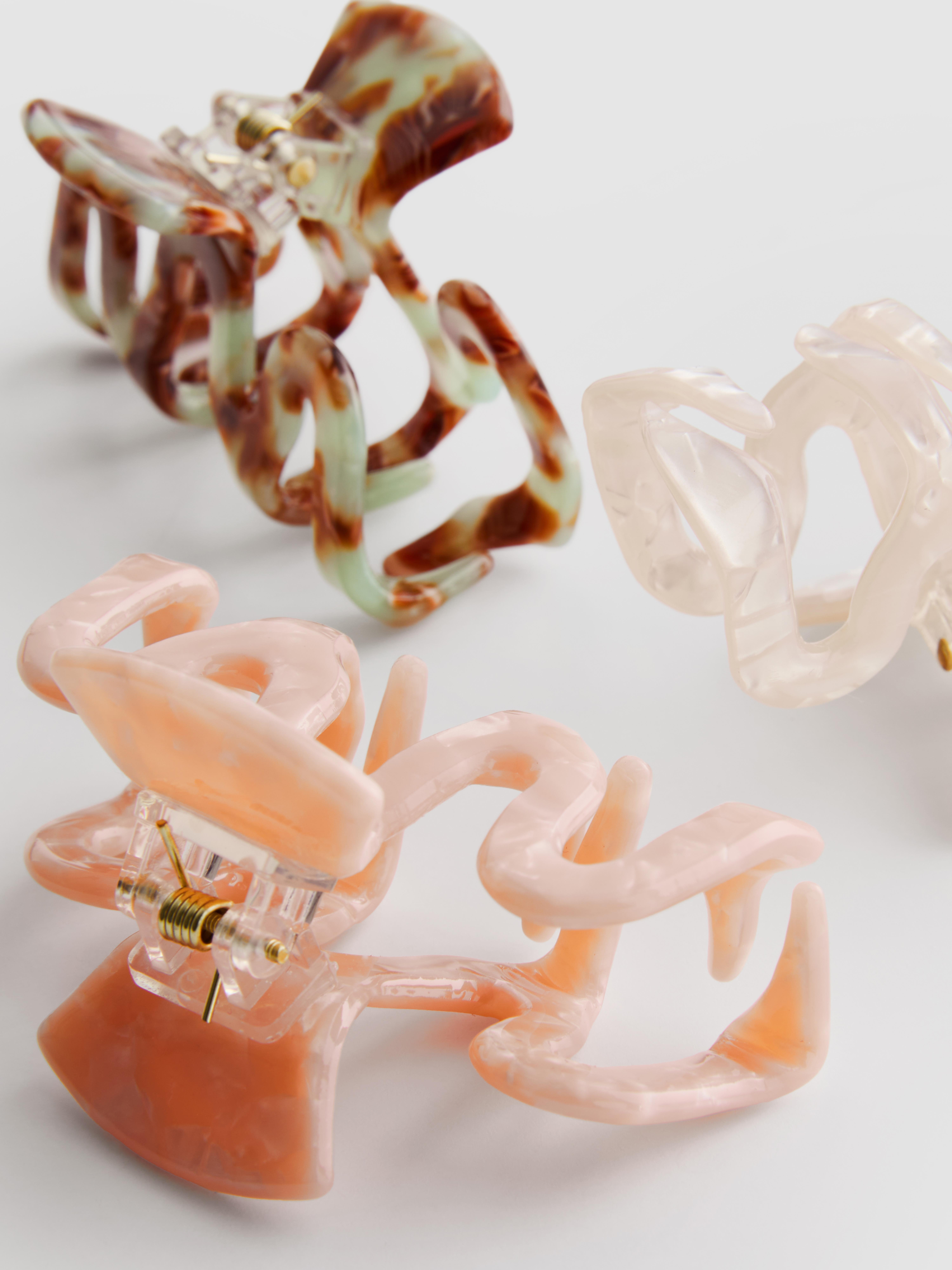 Multi 3pk Wavy Claw Clips | Primark