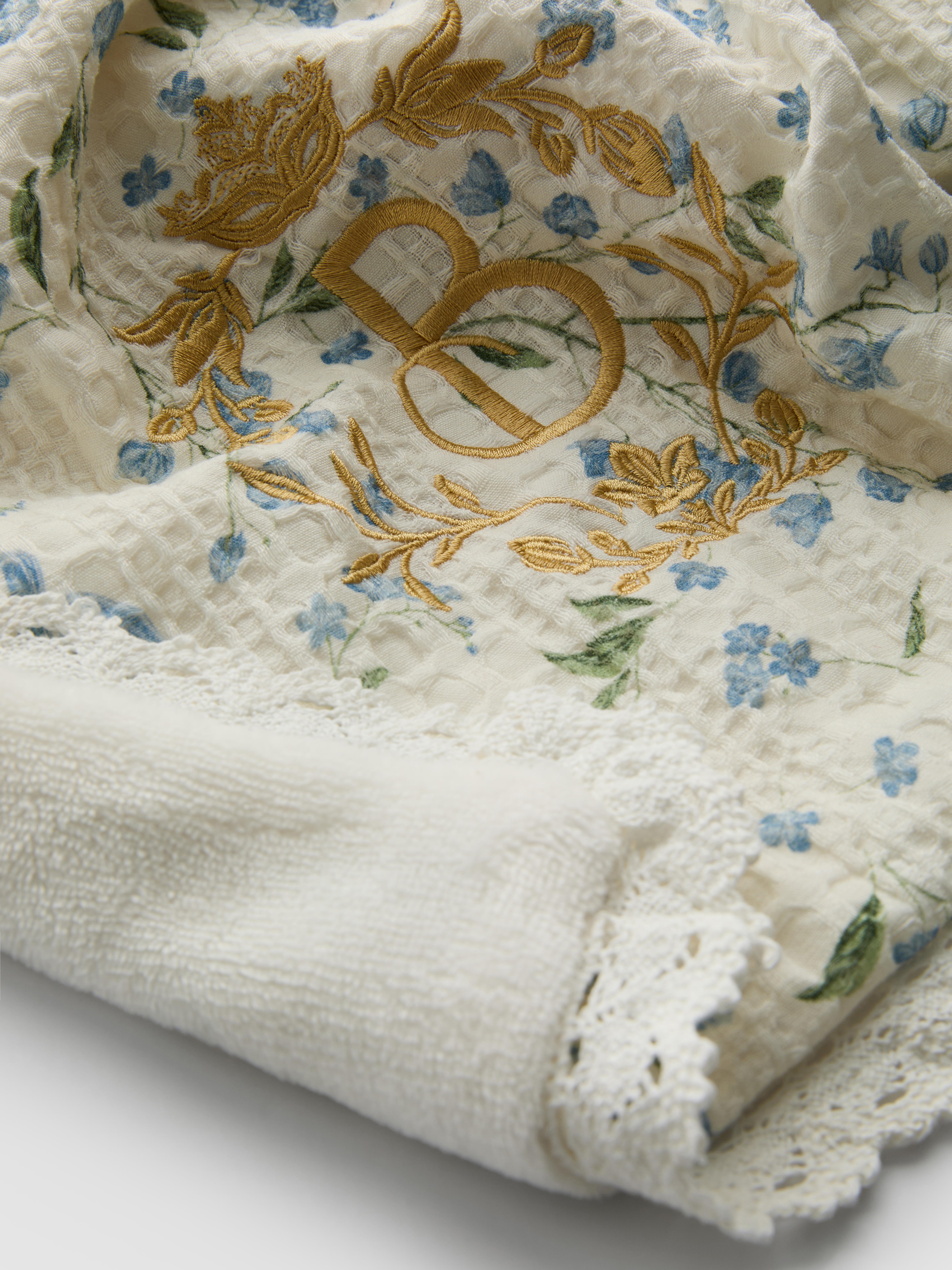 White Bridgerton Lace Trim Throw | Primark
