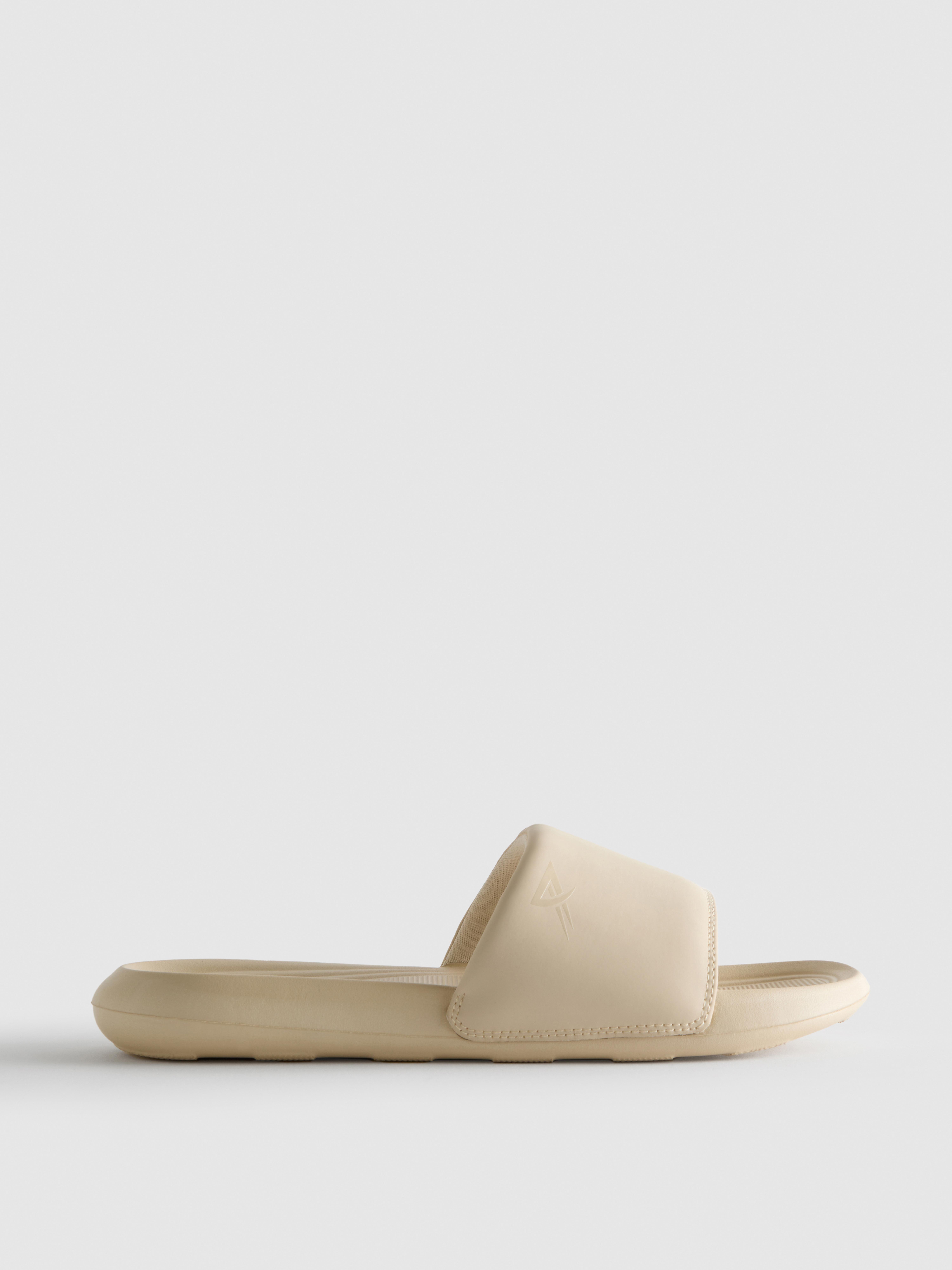 Flip Flops | Pool Sliders | Sliders for Women | Primark UK