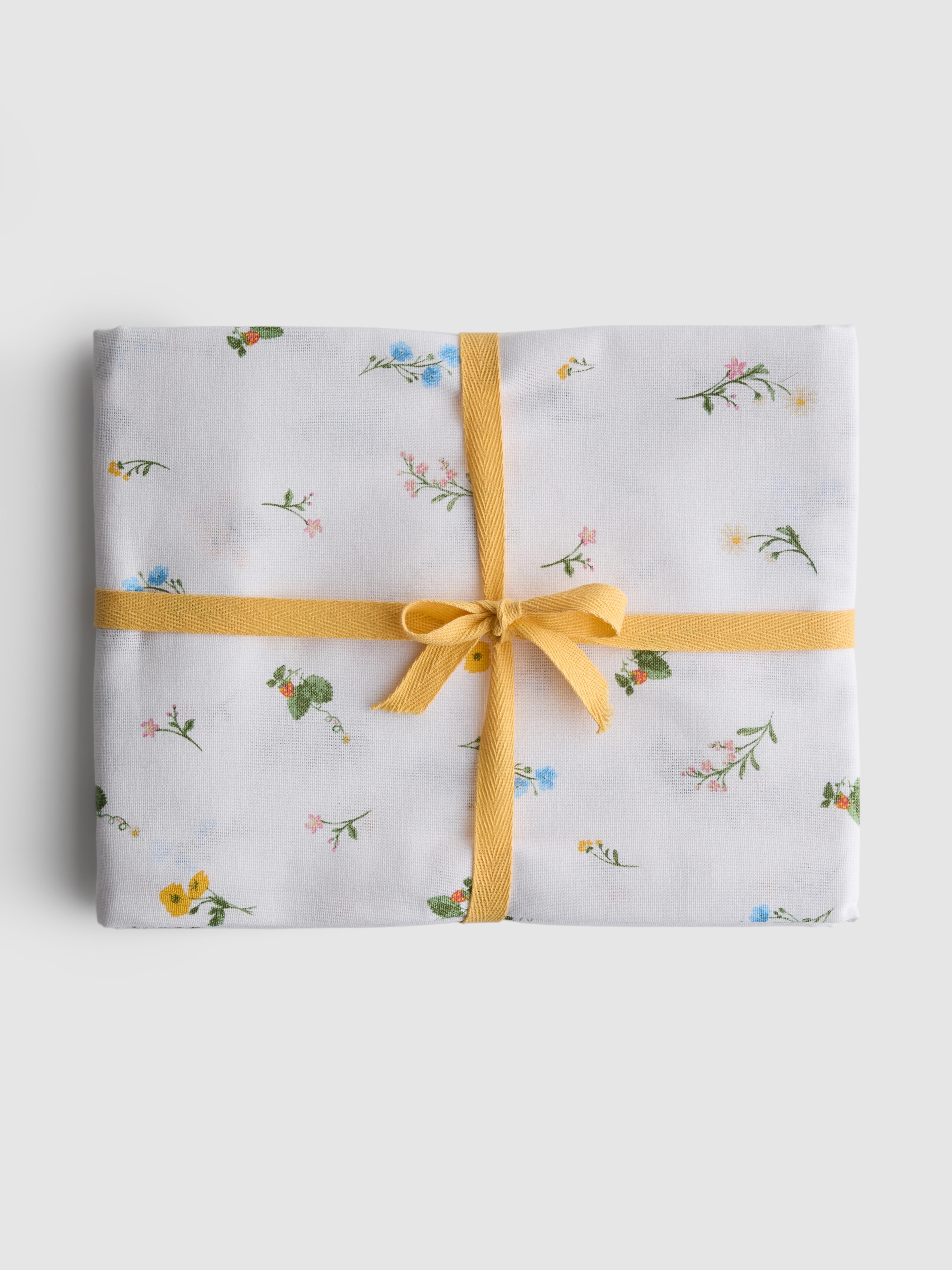 Namizni prt z divjim cvetjem - Bela | Primark