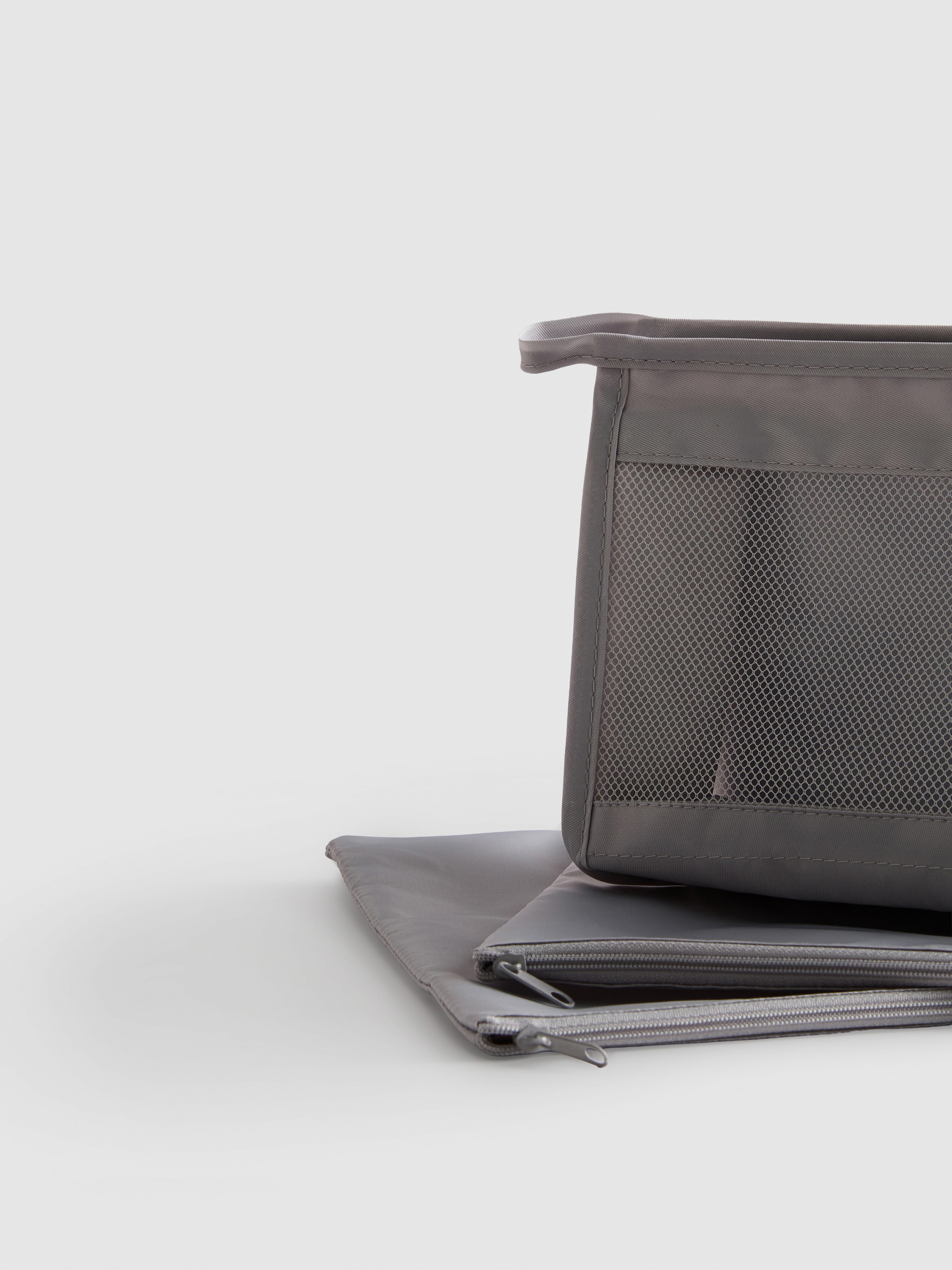 Light Grey 8pk Travel Packing Cubes | Primark
