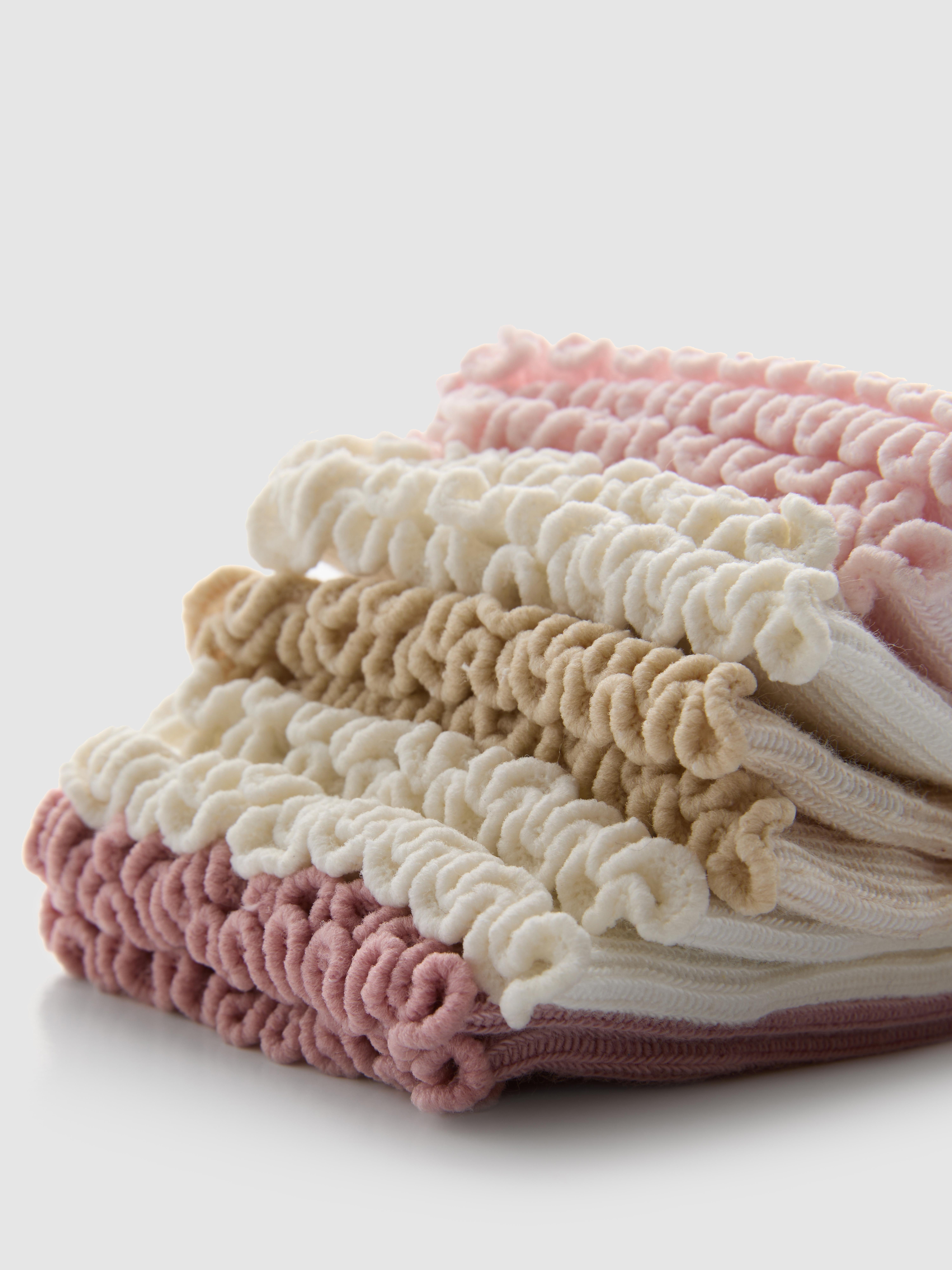 Girls Blush 5pk Ribbed Lettuce Trim Ankle Socks | Penneys