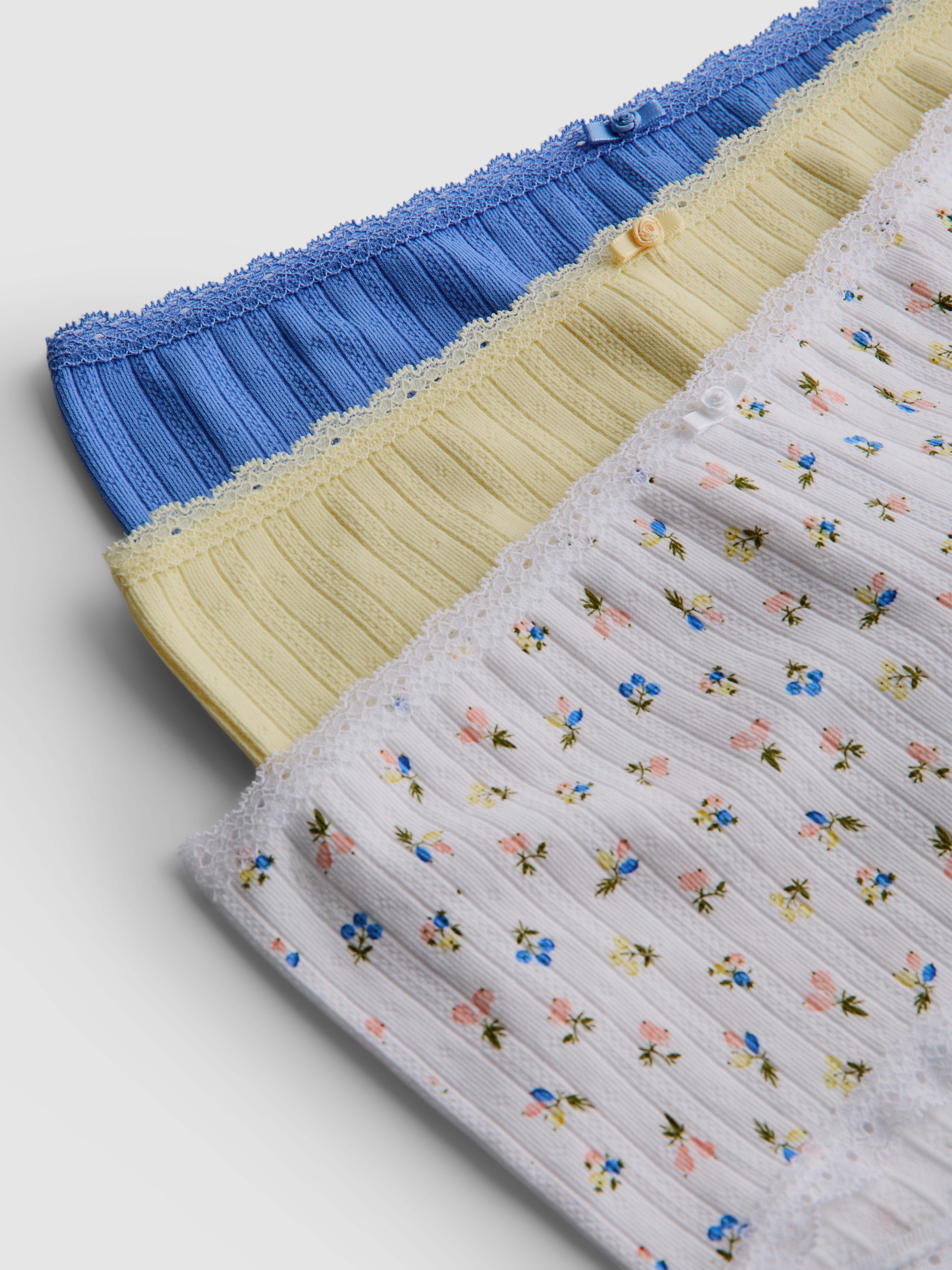 Women's Cream 3pk Pointelle Mini Boy Shorts | Primark