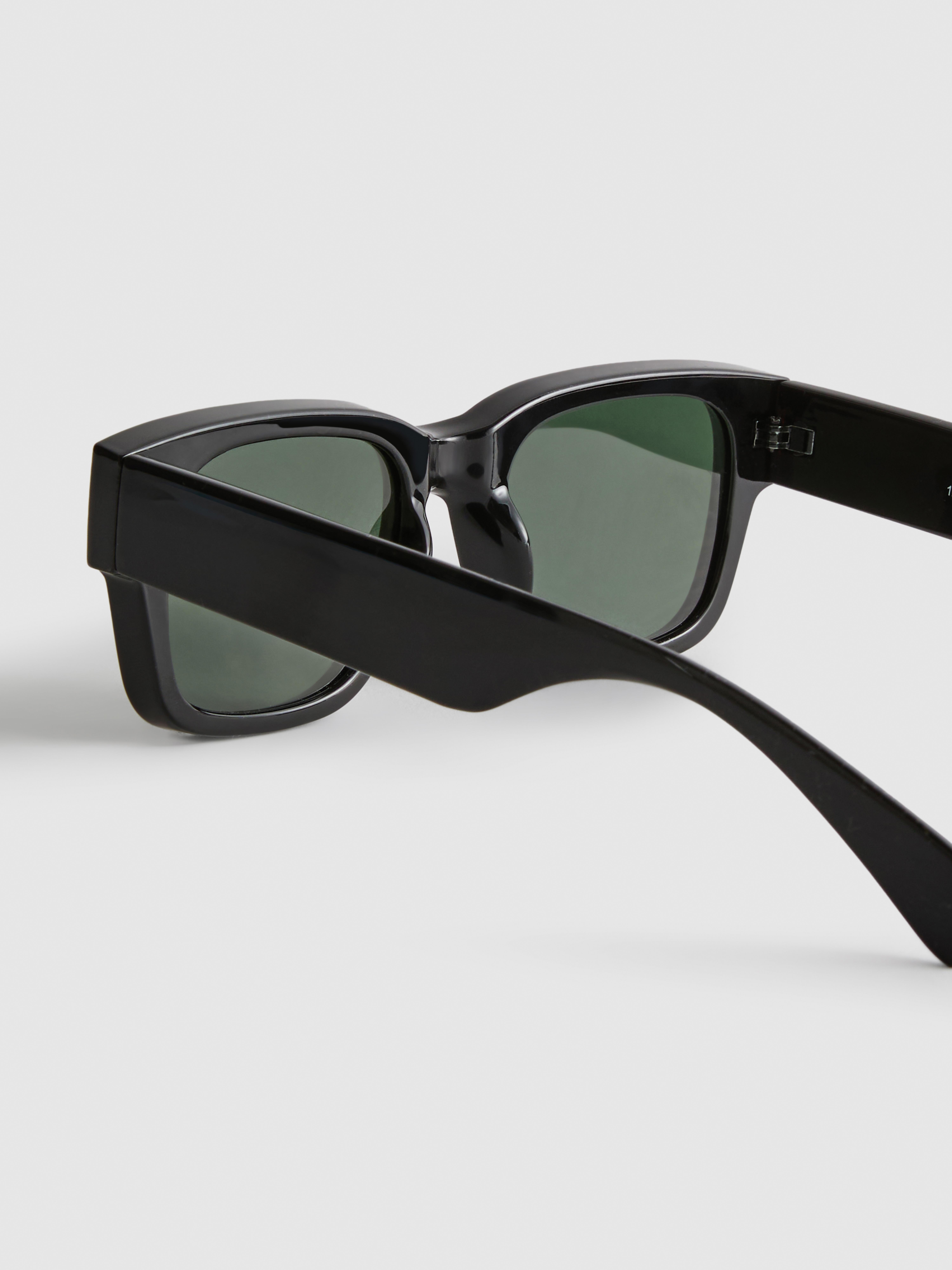 Mens Black Rectangle Frame Sunglasses | Primark