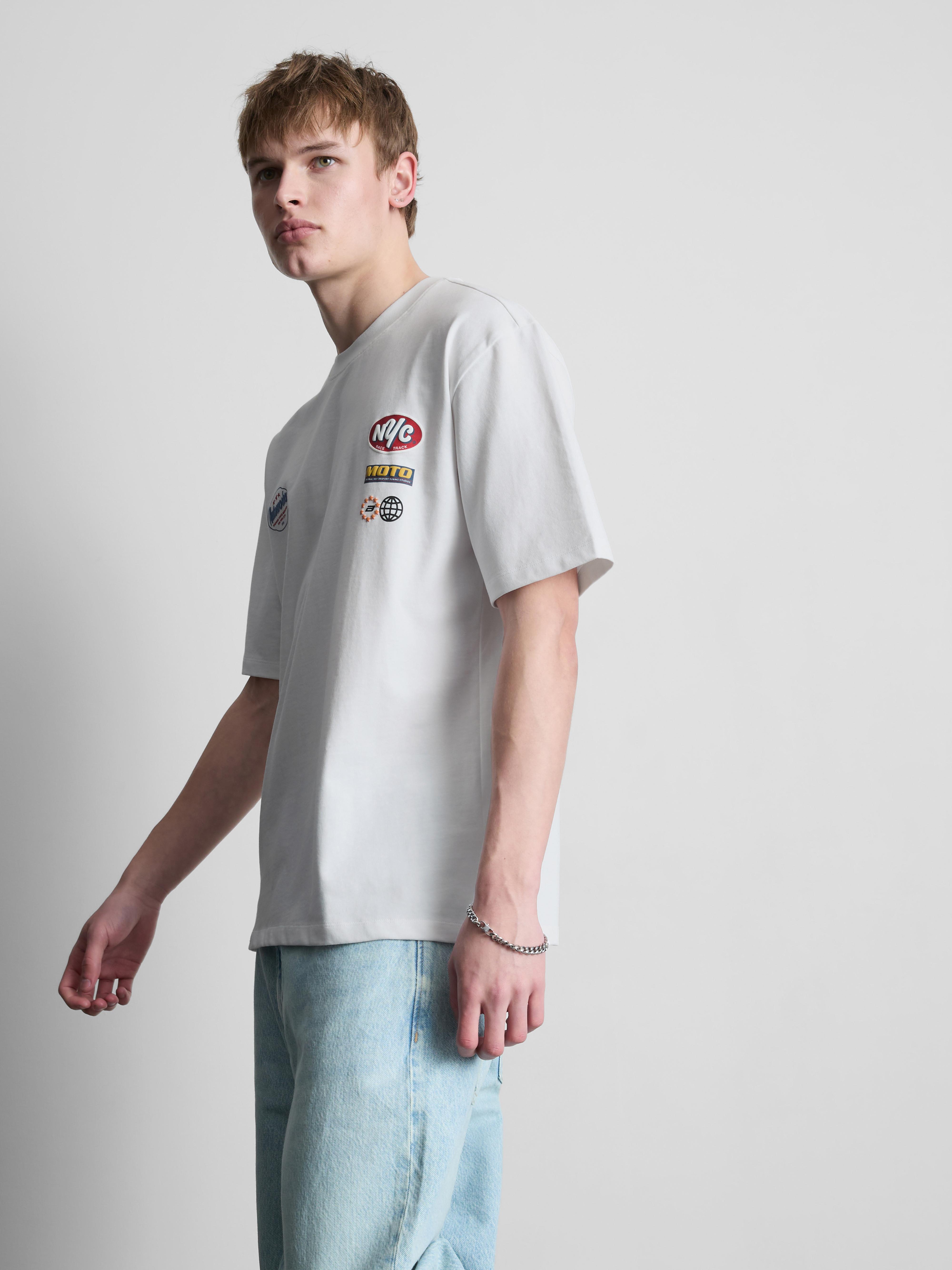 T-shirt à motifs sur le thème des sports auto - Blanc - Homme | Primark