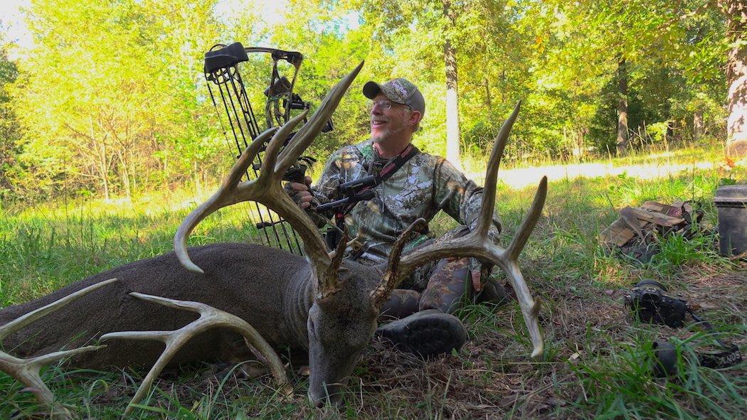 Bowhunter Tags Giant Typical Whitetail in the Southeast - Realtree Camo