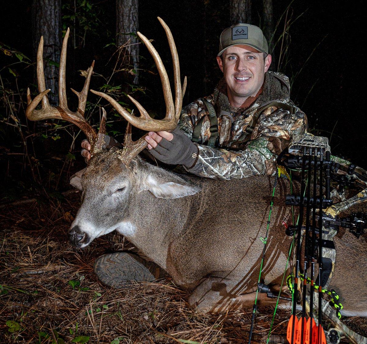 Tyler Jordan Arrows Monster Georgia Buck Called Hayblower - Realtree Camo