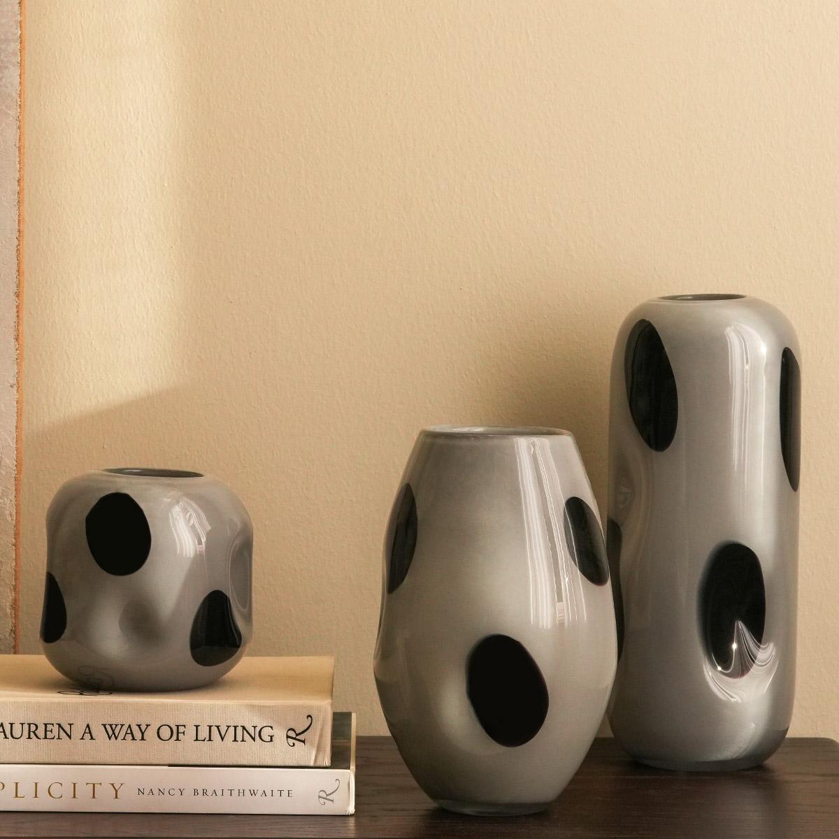 Peenut Vase Grey/Black 17X17X26.5 cm in Kuwait | Buy Online | safathome.com