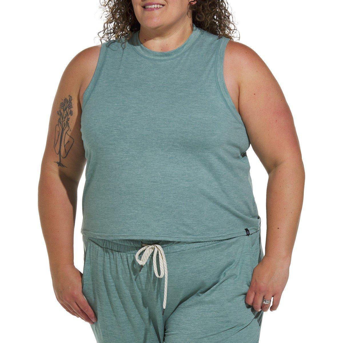 Women's World Famous Plus Size Venture Crop Tank Top