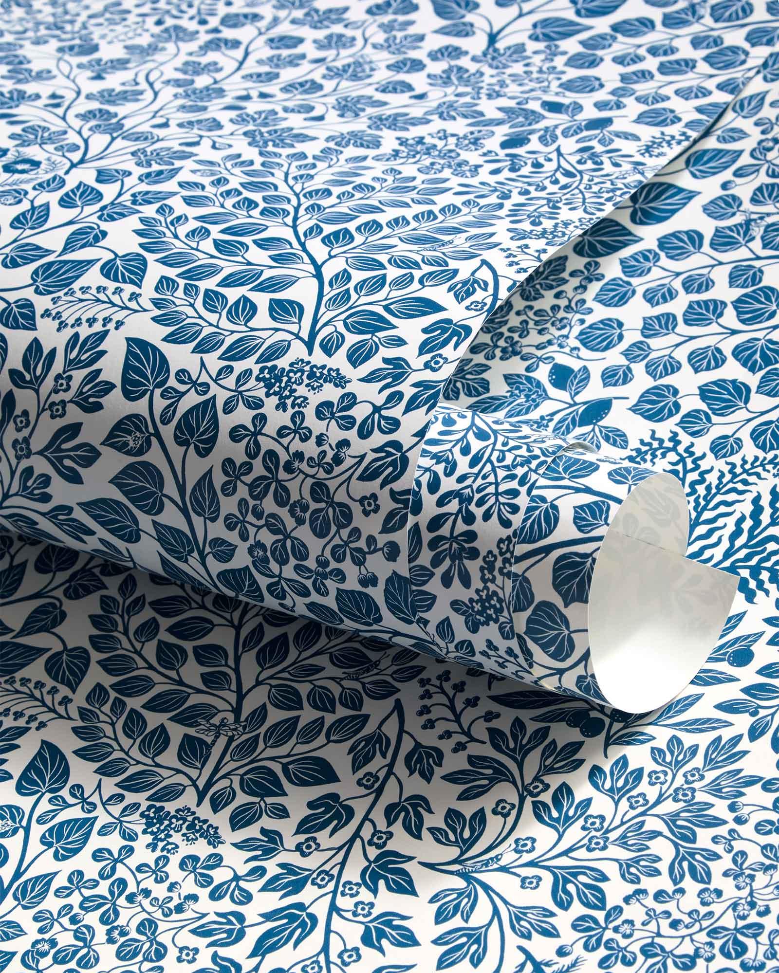 1181308-Wallpaper-Hawthorne-French-Blue-web-x0735