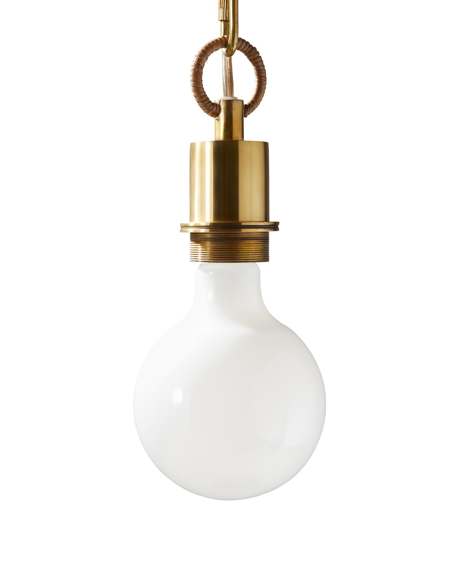 1234219-Lighting-Light-Bulb-G40-Globe-LED-web-0128