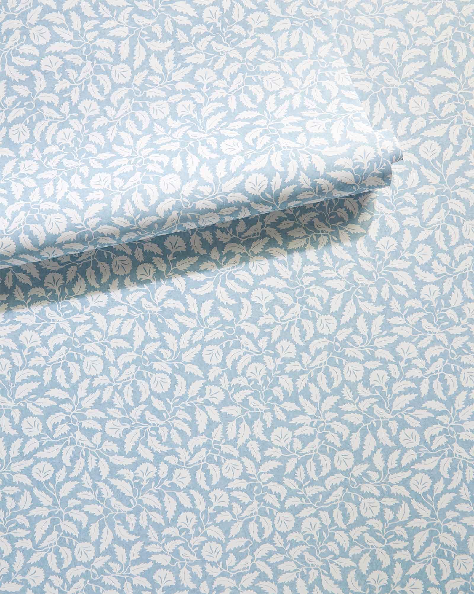 1242024-Wallpaper-Songbird-Coastal-Blue-White-web-2936