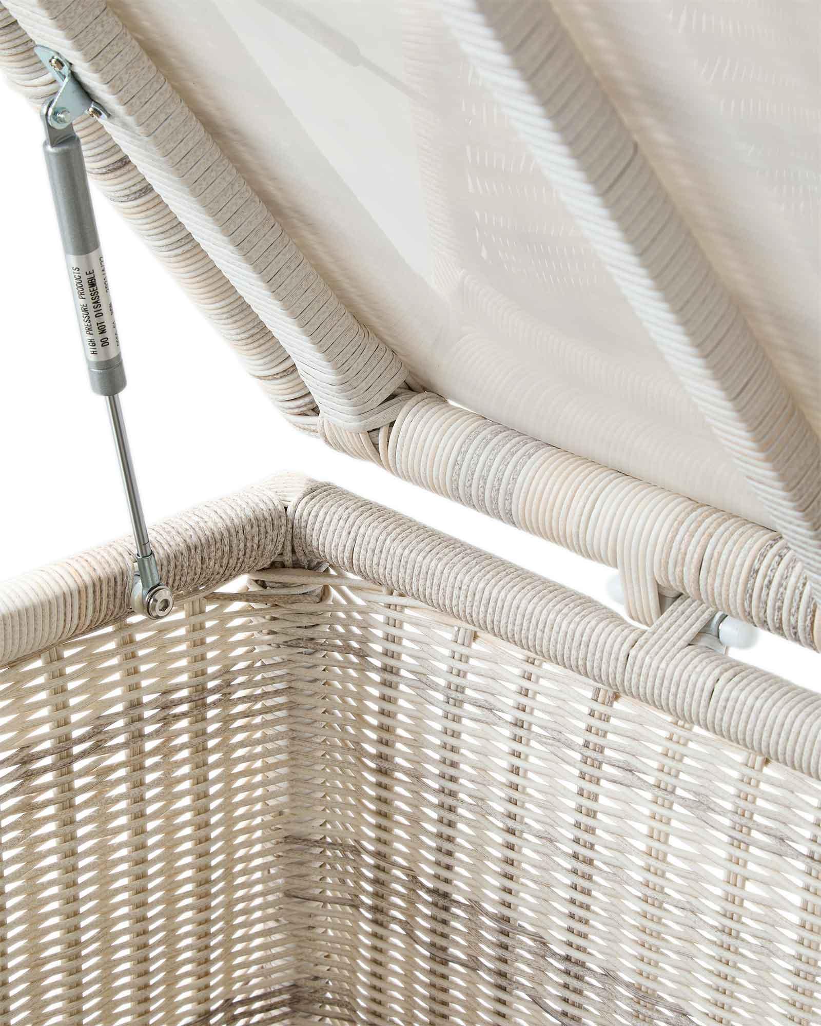 1262820-Outdoor-Storage-Trunk-Pacifica-Driftwood-web-0732