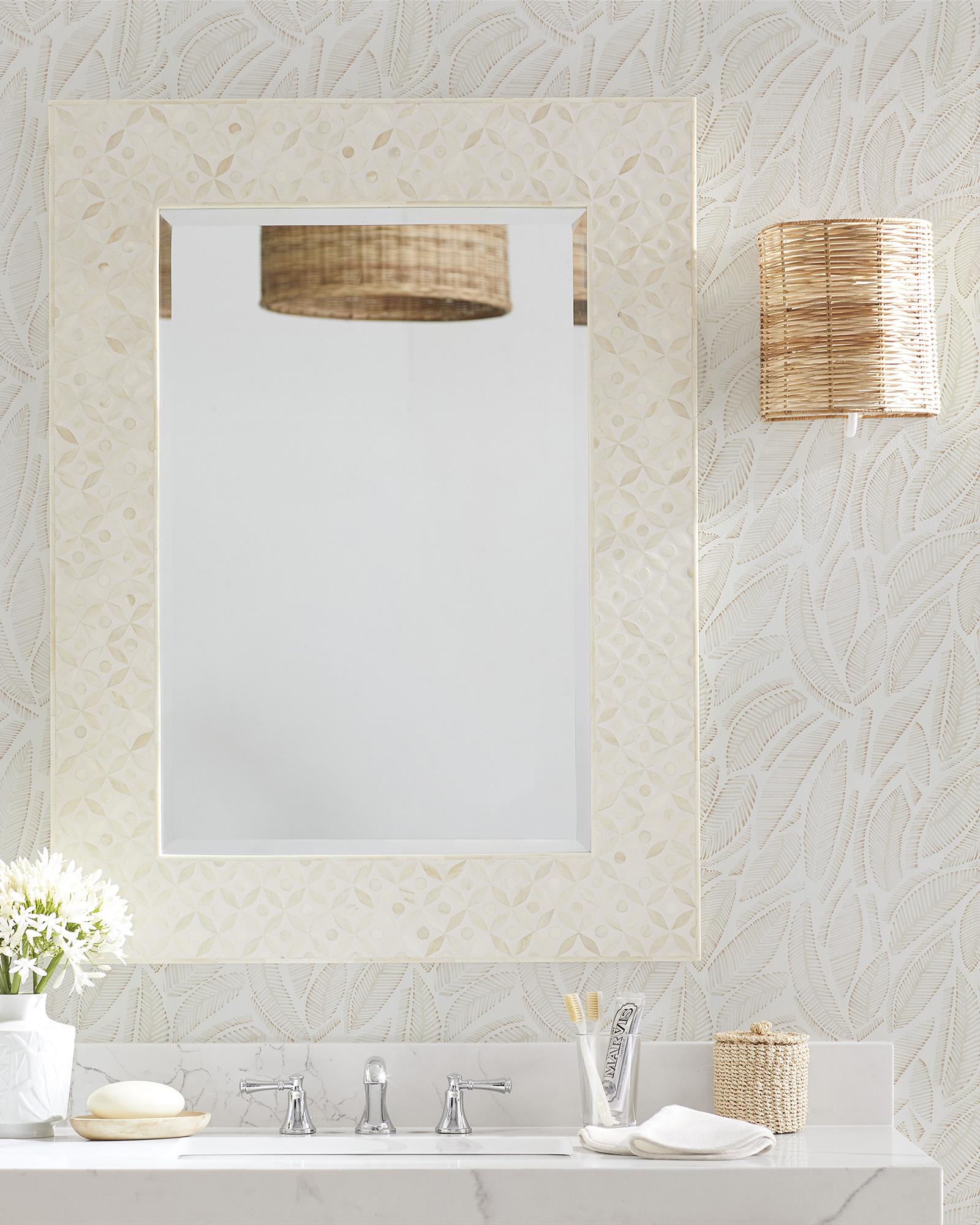 BATH_Bathroom_Vignette2_Crop_BASE