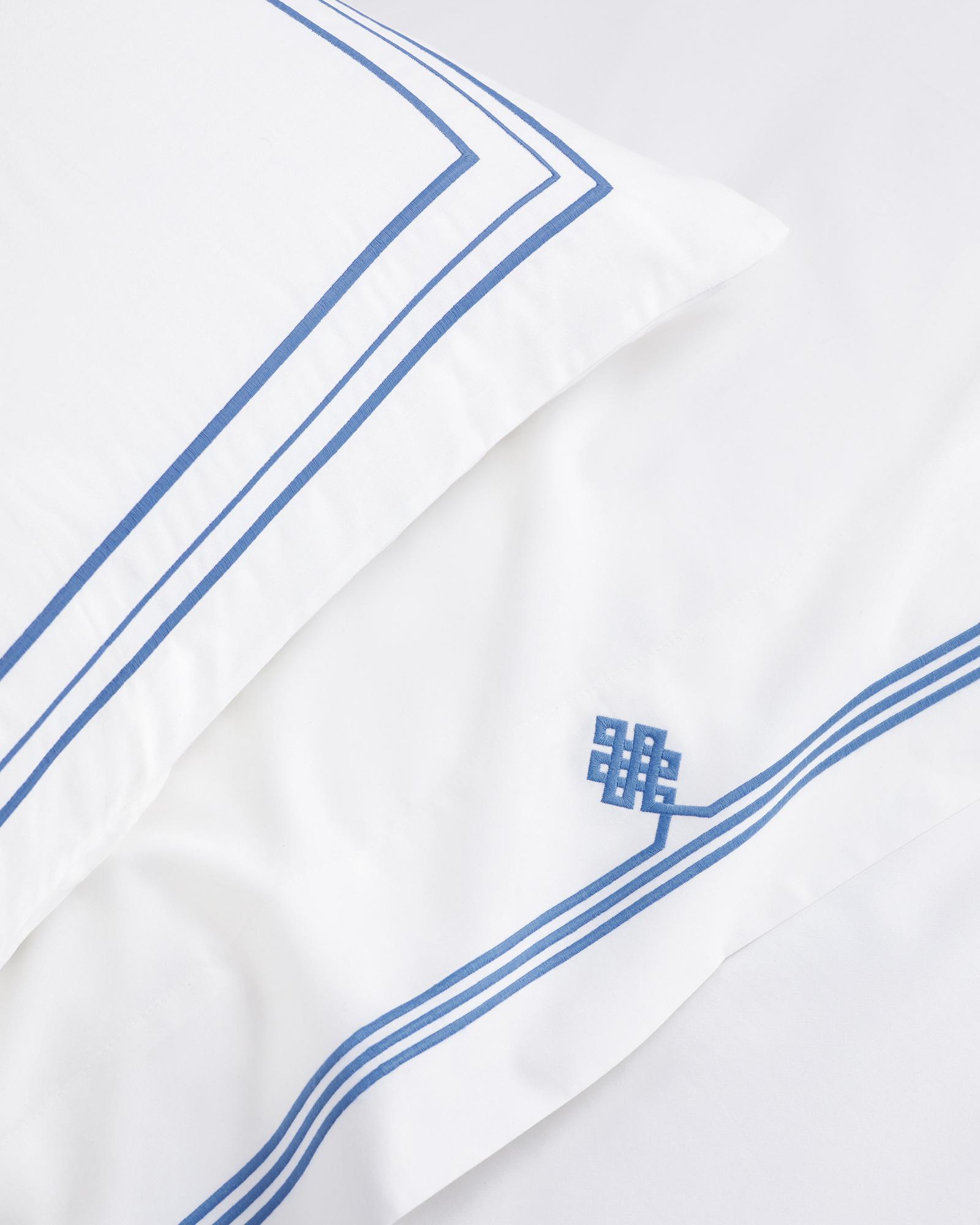 BR_Tall_Broderick_Soho_Detail_Bedding-0240