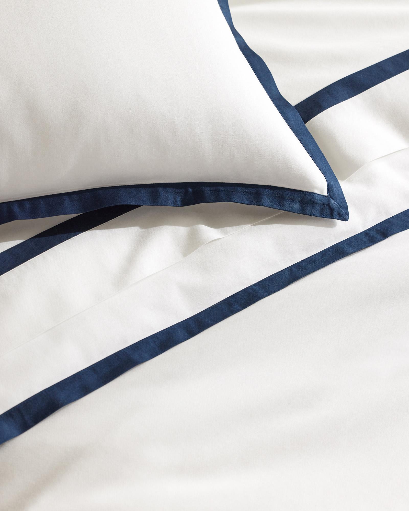 Bedding-Border-Frame-Sateen-Set-x0922_CV1_1