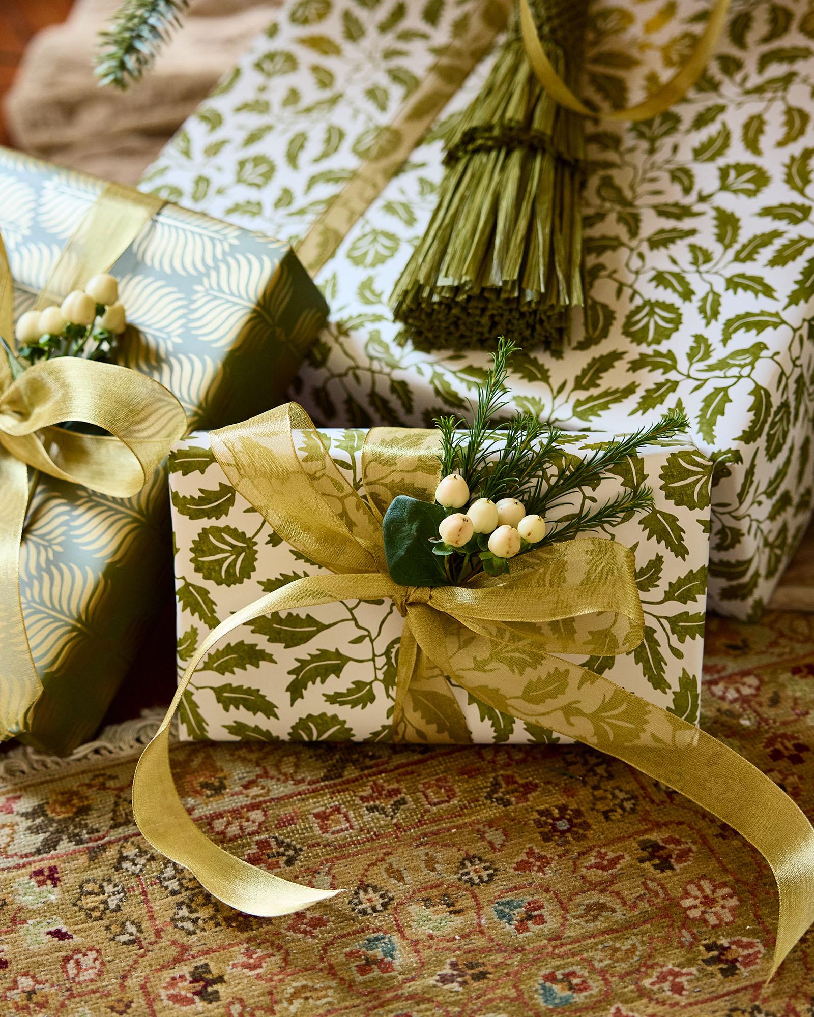 Decor-Holiday-Green-Gift-Wrap-Paper-Songbird-Sheer-Gold-Ribbon-brand ...