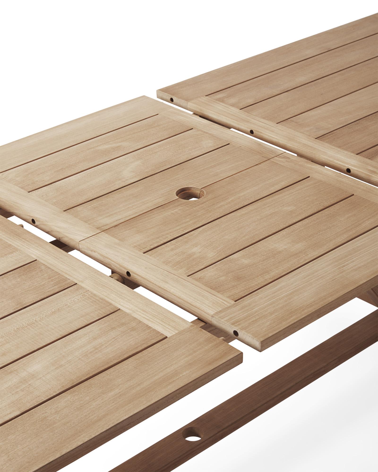 Furn_Crosby_Extending_Dining_Table_Detail4_MV_0083_Crop_SH