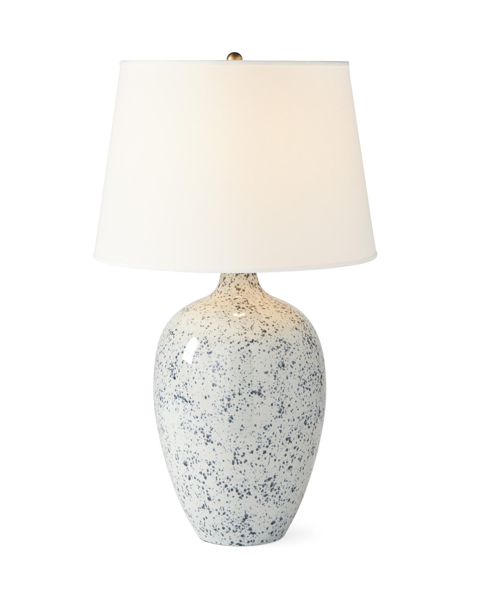 Lighting_Pfeiffer_Table_Lamp_Lit_MV_0630_Crop_SH