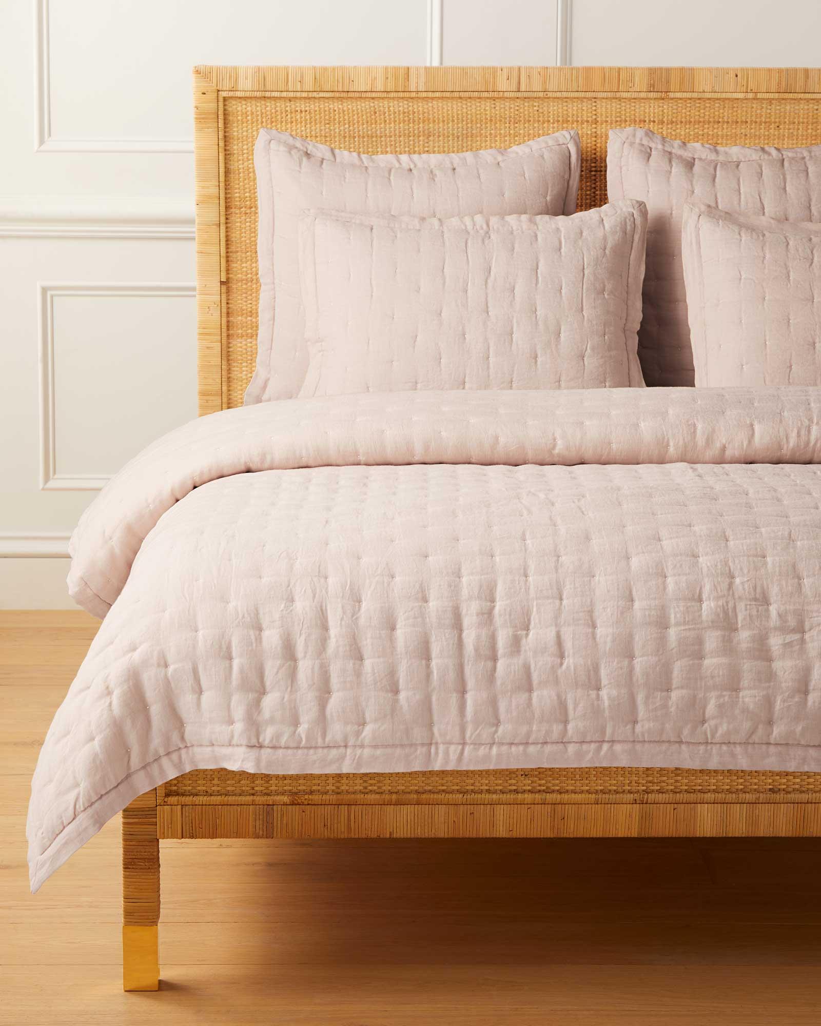 Quilt_Sutter_Pink_Sand_FOB_MV_0186_Crop_BASE