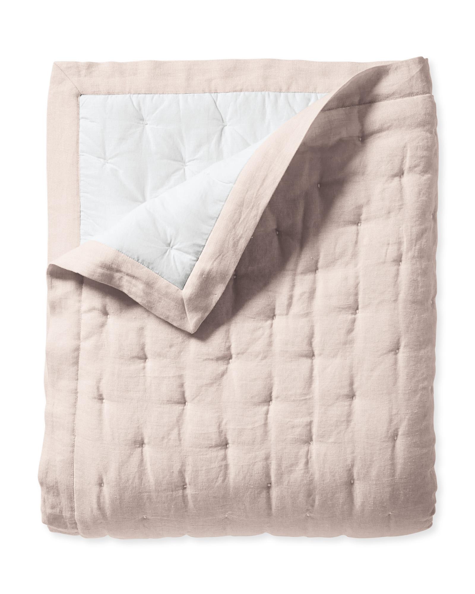 Quilt_Sutter_Pink_Sand_Fold_MV_Crop_SH