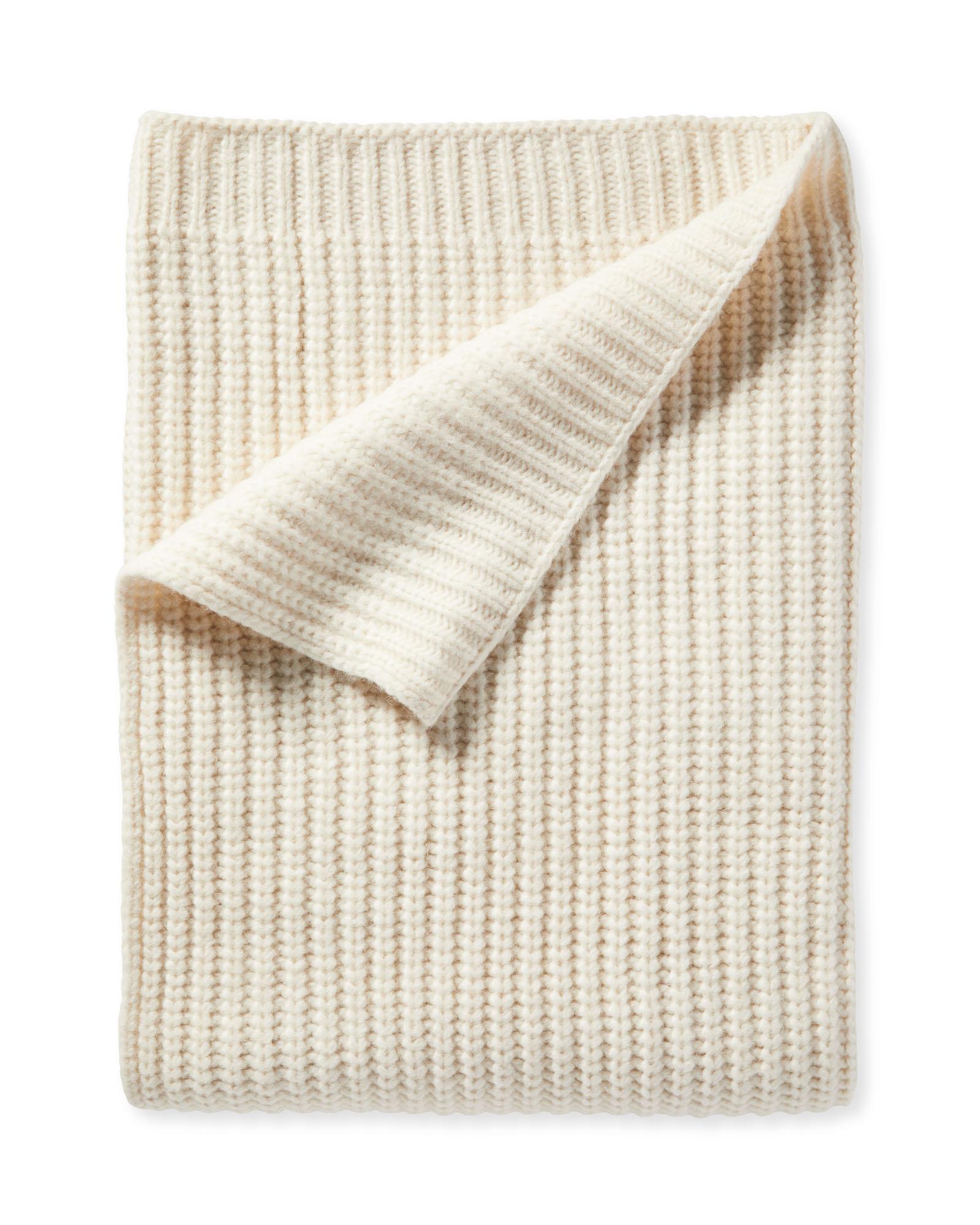 Throw_Beach_House_50x70_Ivory_Fold_MV_0067_Crop_SH