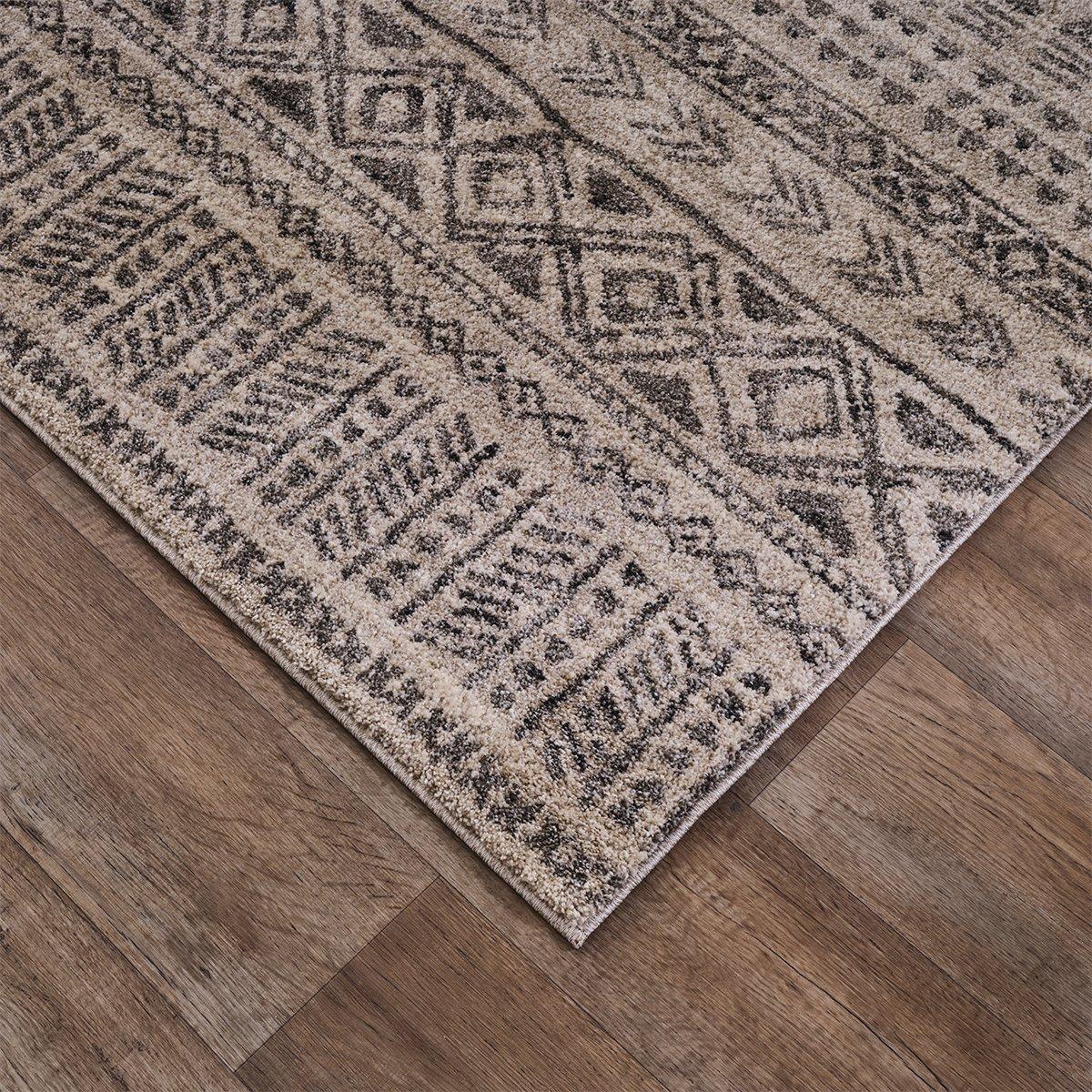 Graphic Diamond Pattern Rug | Shades of Light