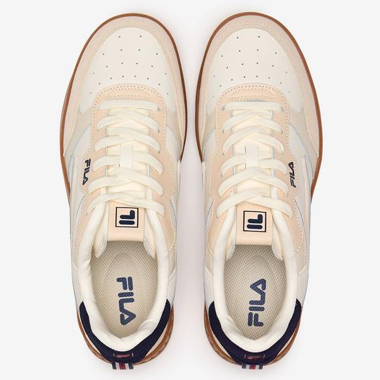 Beige fila sneakers store