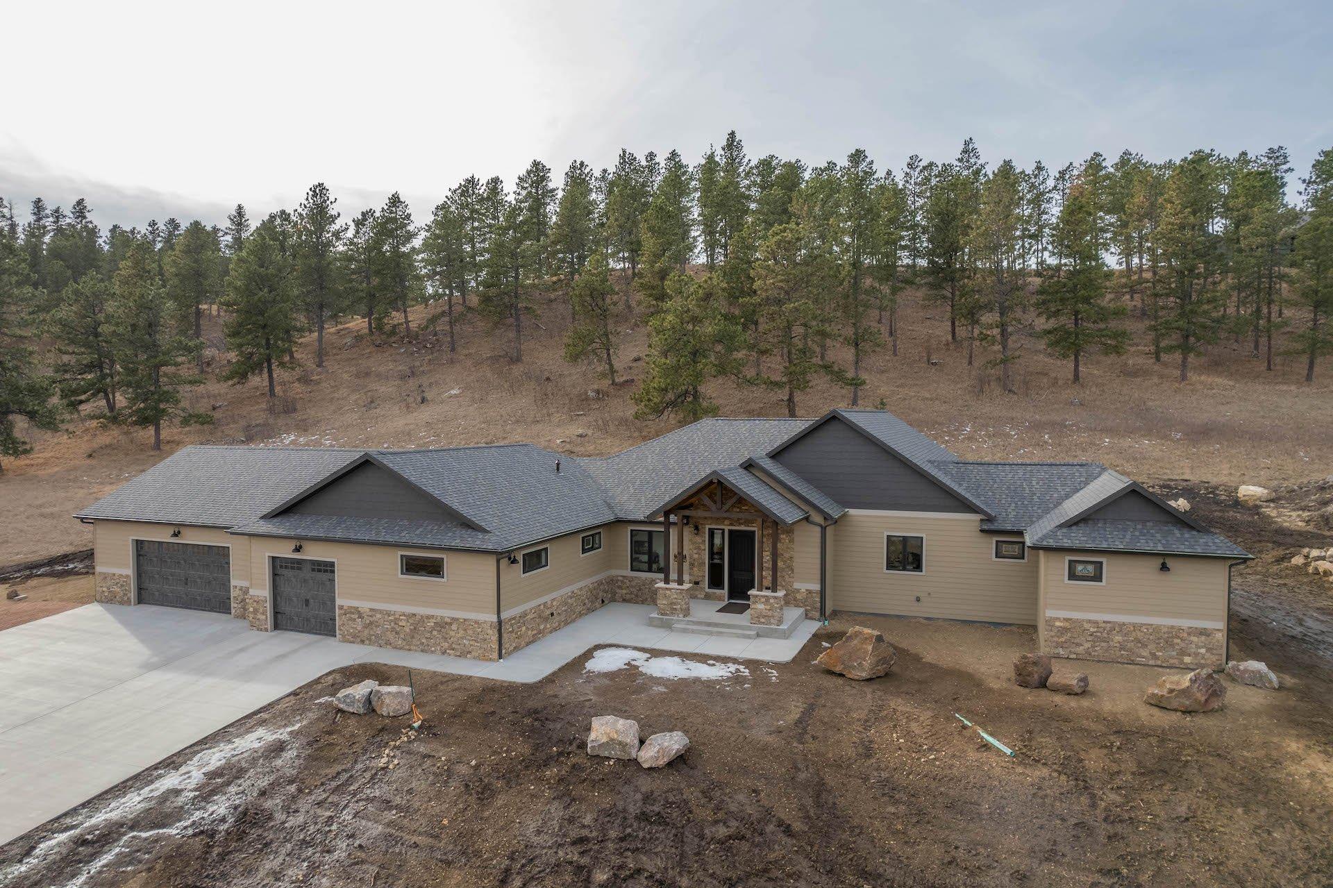 Inviting Home in the Pines by Dakota Castles | Builders FirstSource