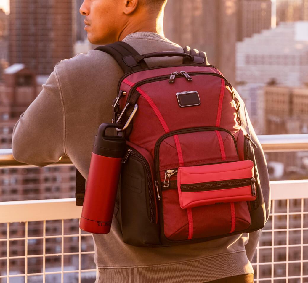Gifts for Travelers: Best Travel Gift Ideas | Tumi US