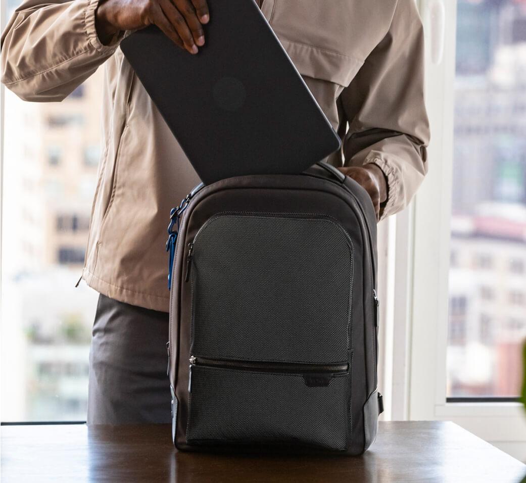 TUMI Signature Collections | Tumi US