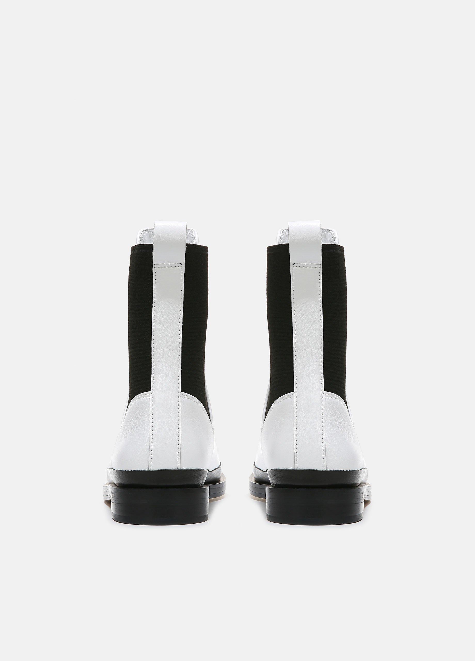 Cecyl Leather Ankle Boot in Vince Products Women | Vince